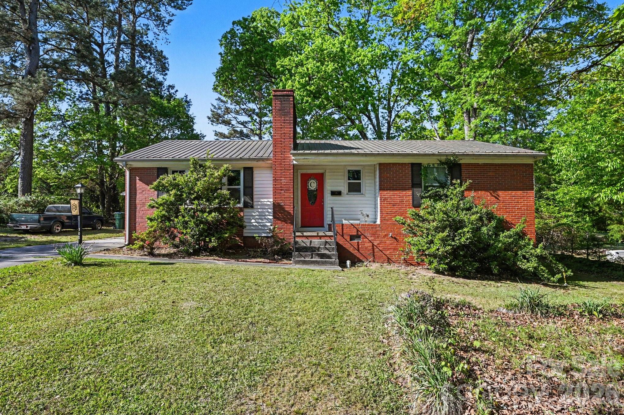 102 Azalea Road, Lancaster, SC