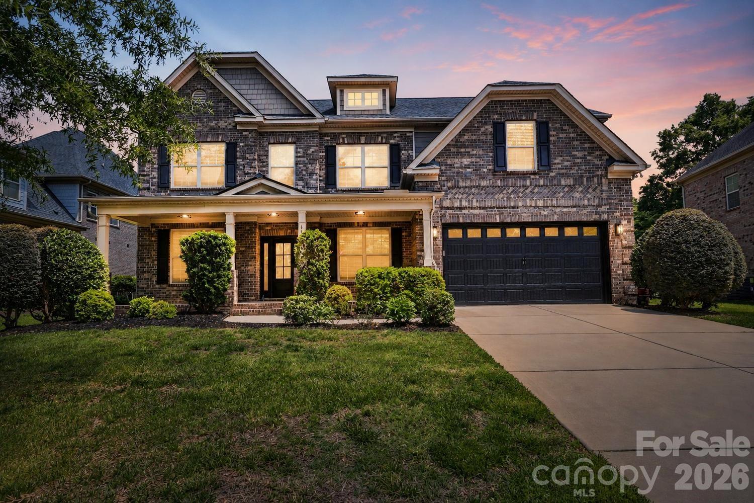 4624 Pebble Run Drive, Matthews, NC - photo 1 of 48
