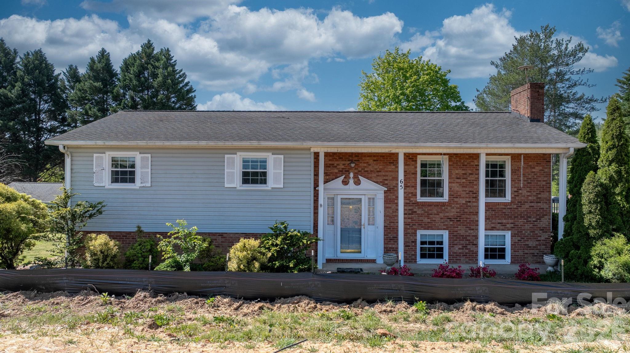 Photo 3 of 65 Pinewood Road, Granite Falls, NC