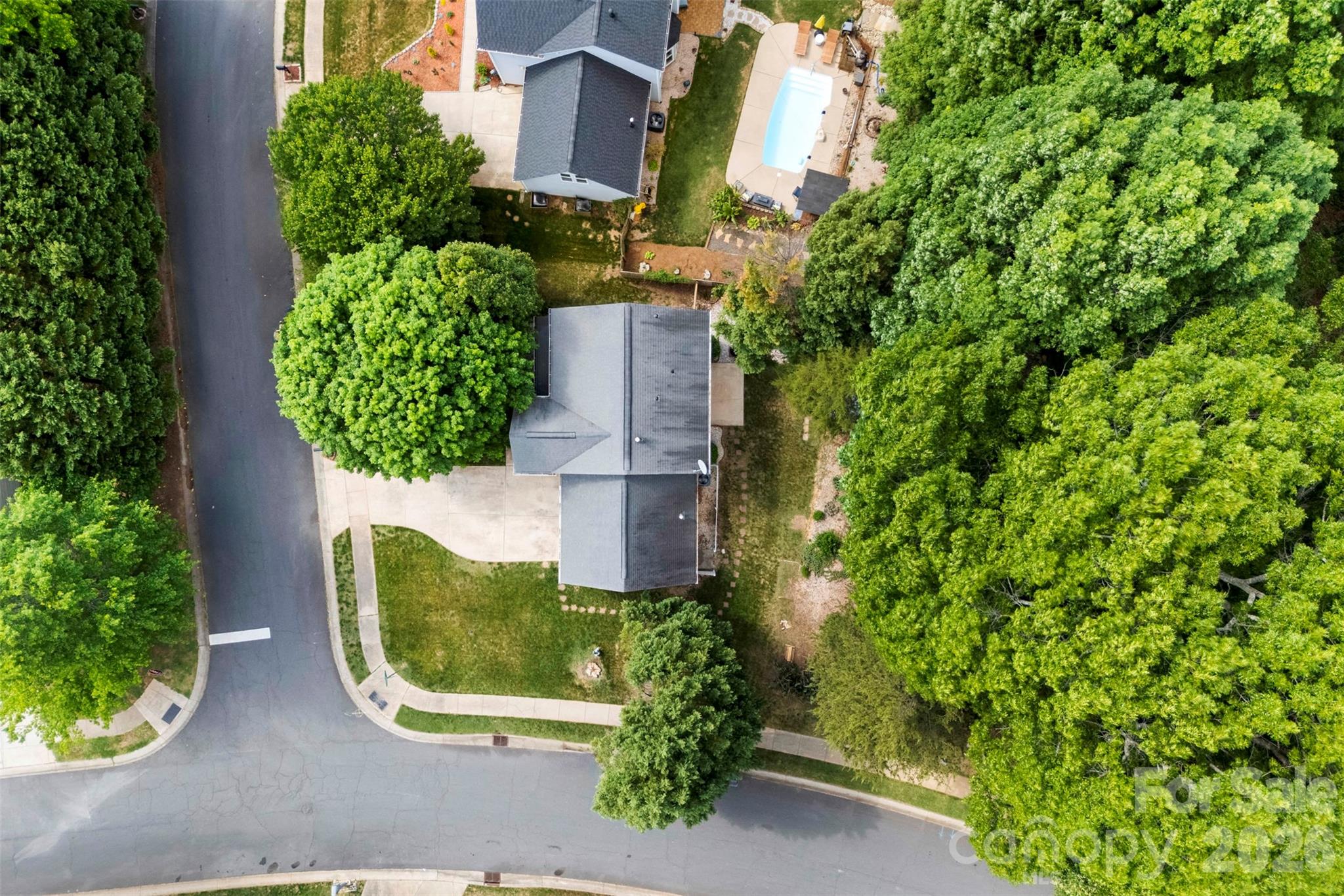 Photo 37 of 15027 Ashlight Drive, Charlotte, NC