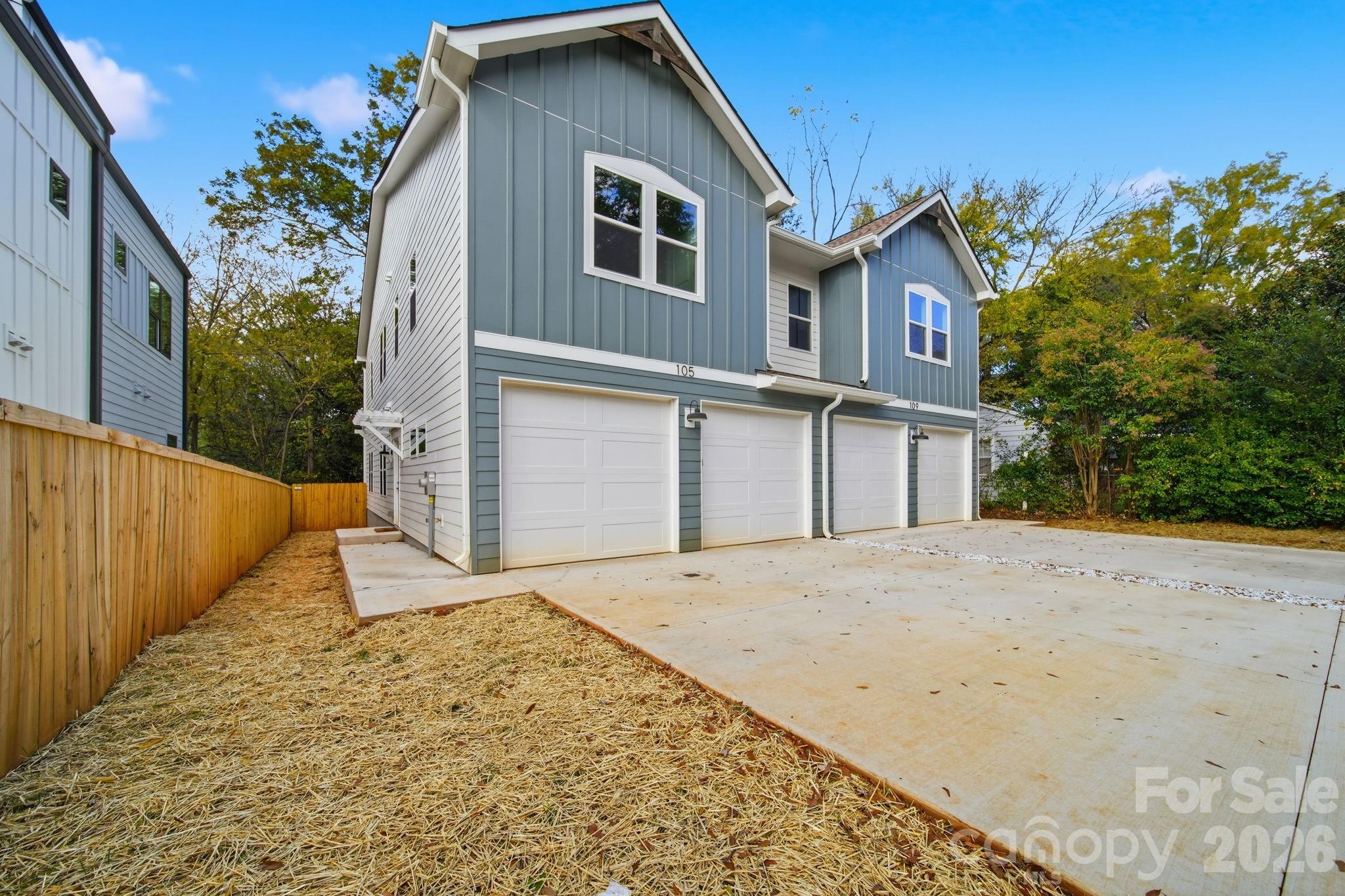 Photo 3 of 105 N Smallwood Place, Charlotte, NC