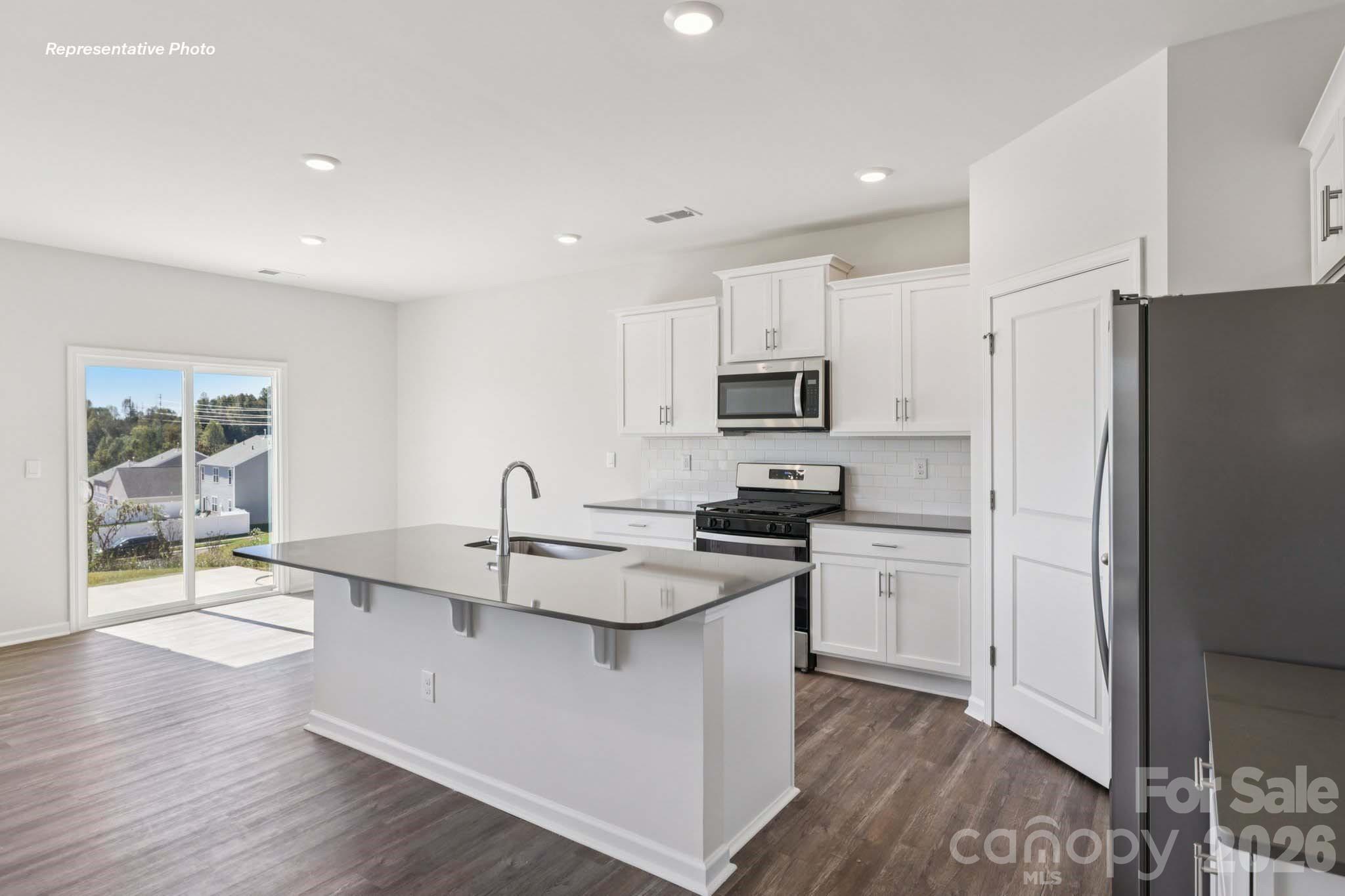 Photo 6 of 5131 Shallow Brook Drive, Charlotte, NC
