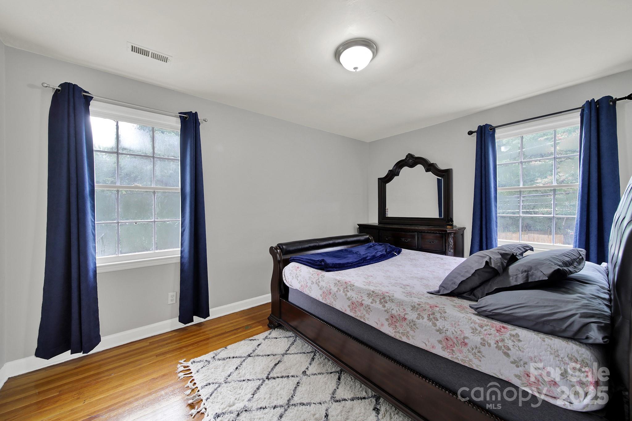 Photo 8 of 5300 Grafton Drive, Charlotte, NC
