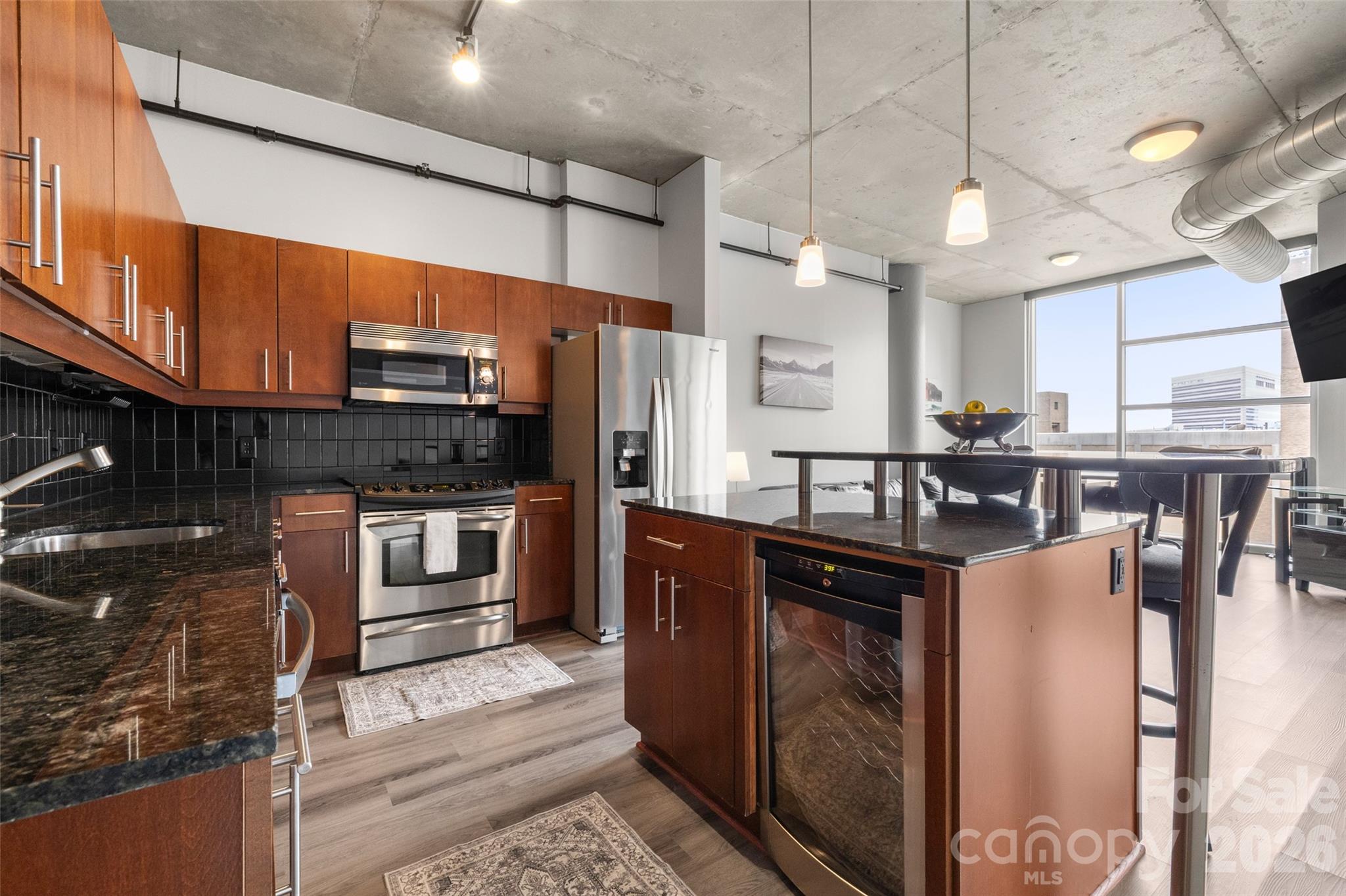 Photo 5 of 505 E 6th Street707, Charlotte, NC