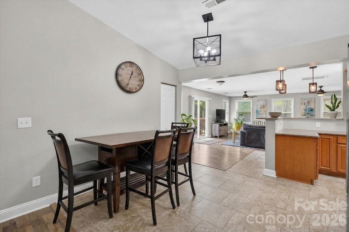 6308 Pineburr Road, Charlotte, NC - photo 11 of 37