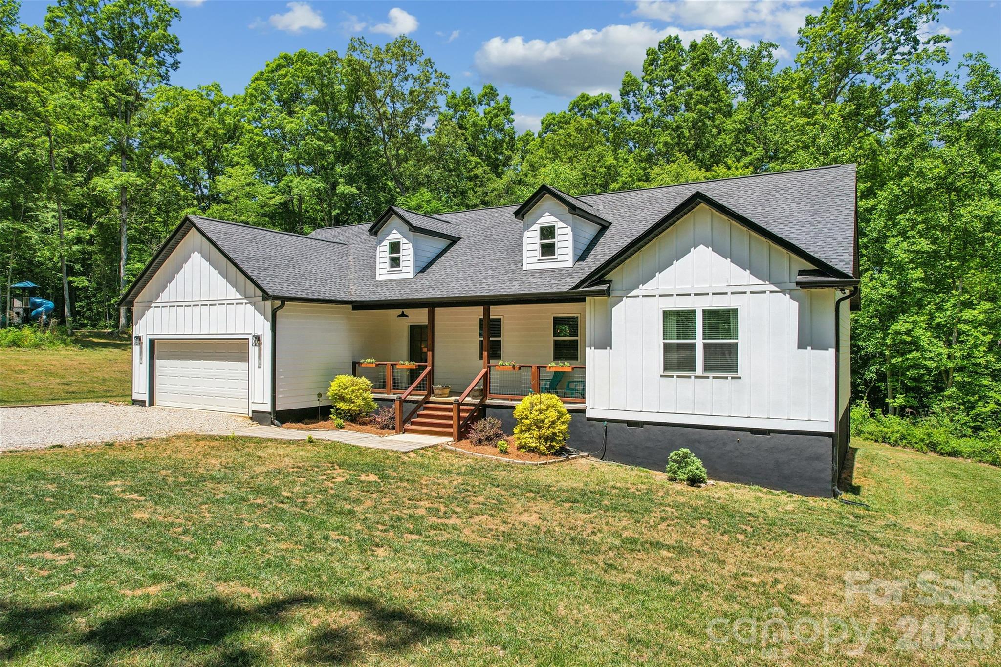 305 Robinson Avenue, Mount Holly, NC - photo 2 of 49