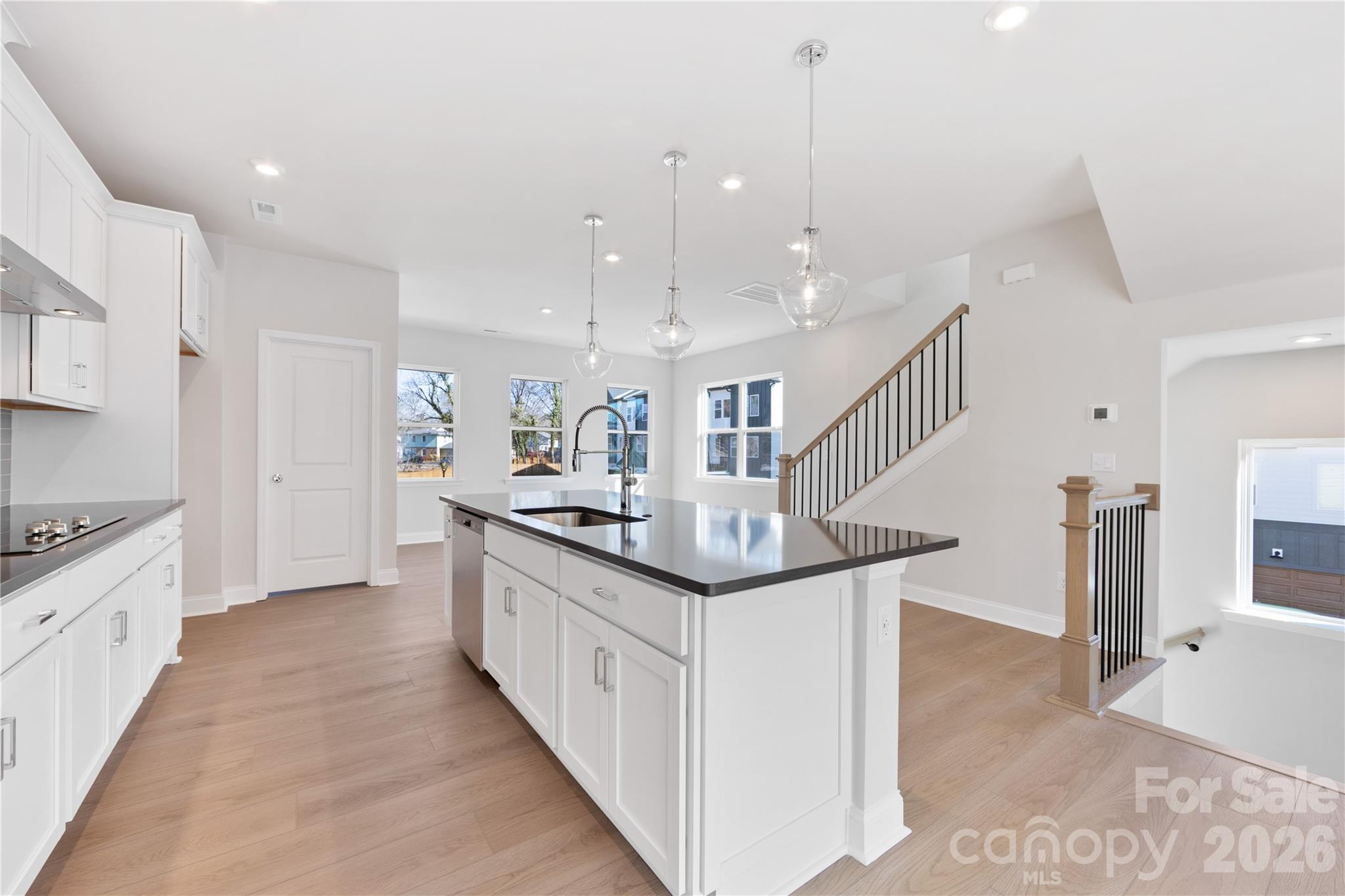 Photo 13 of 905 Archway Lane, Charlotte, NC