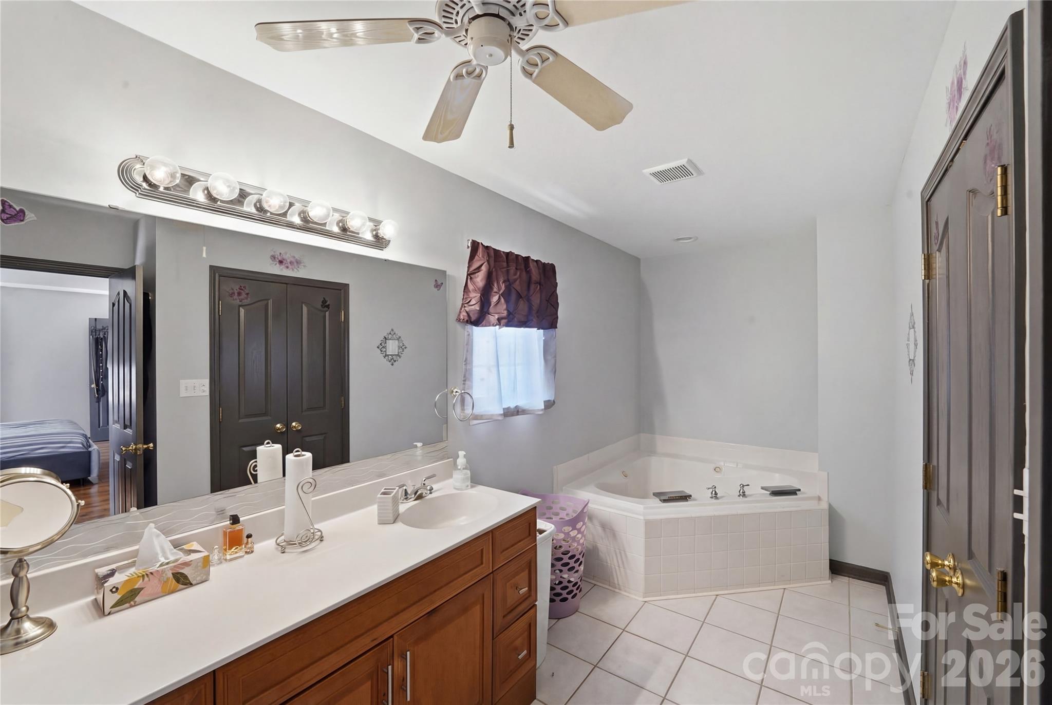 Photo 21 of 9541 Green Apple Drive, Charlotte, NC