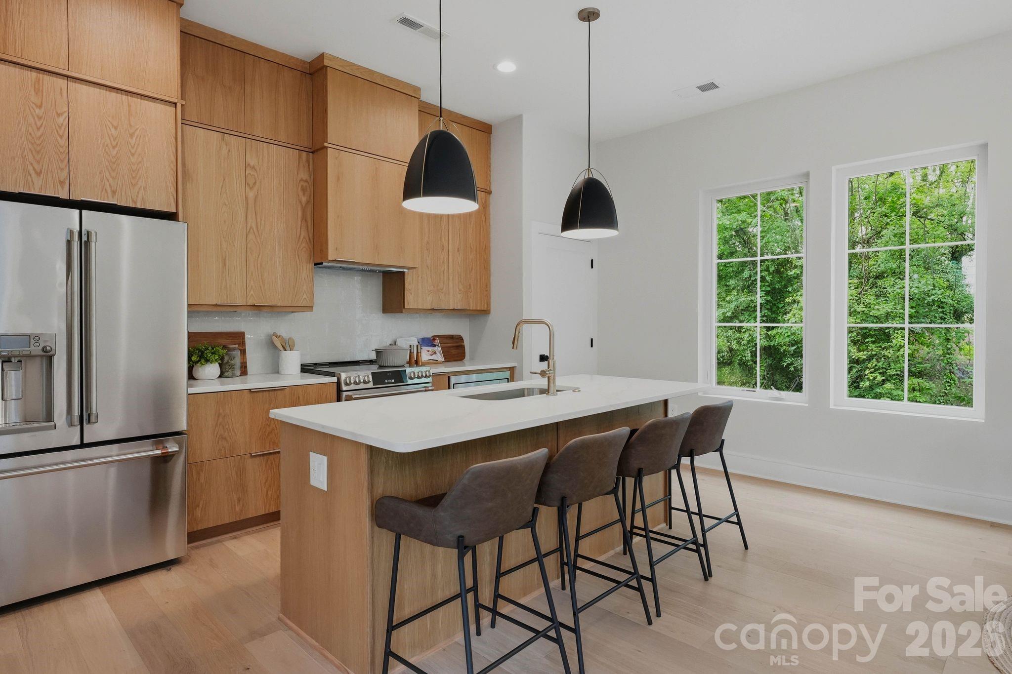 Photo 13 of 604 E 16th Street, Charlotte, NC