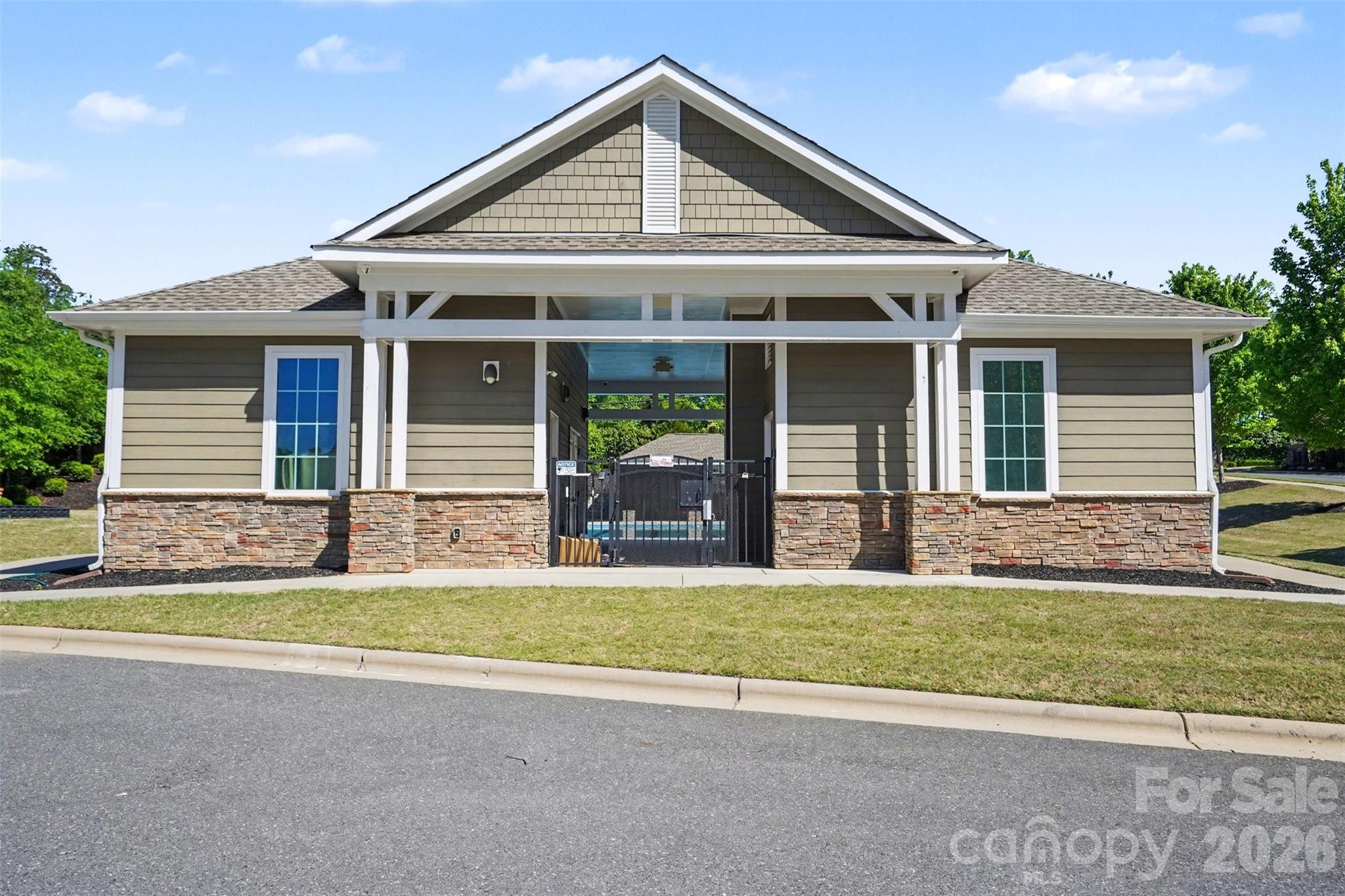 Photo 35 of 16316 Thoroughbred Trace Lane, Charlotte, NC