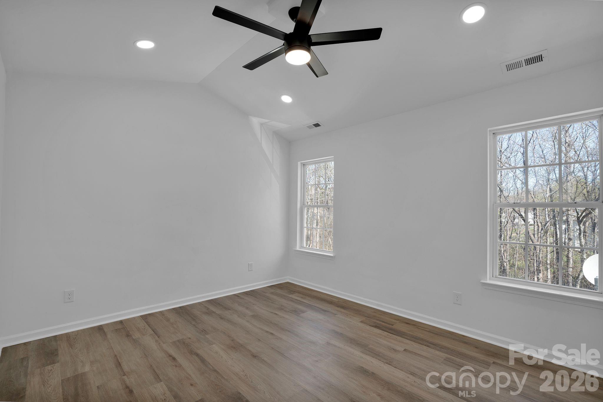 Photo 24 of 8131 Kings Creek Drive, Charlotte, NC