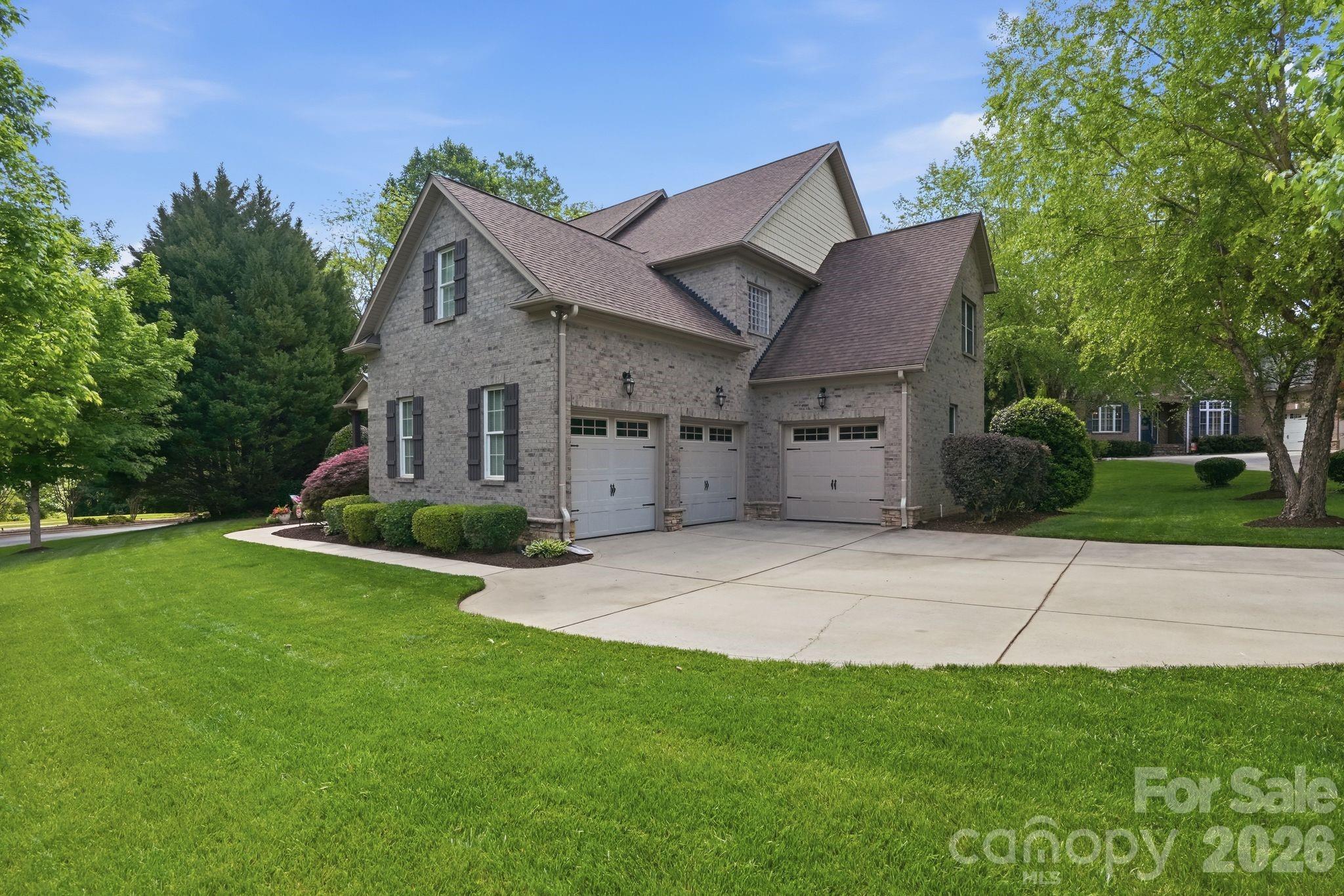1401 Tara Plantation Boulevard, Wesley Chapel, NC - photo 7 of 48