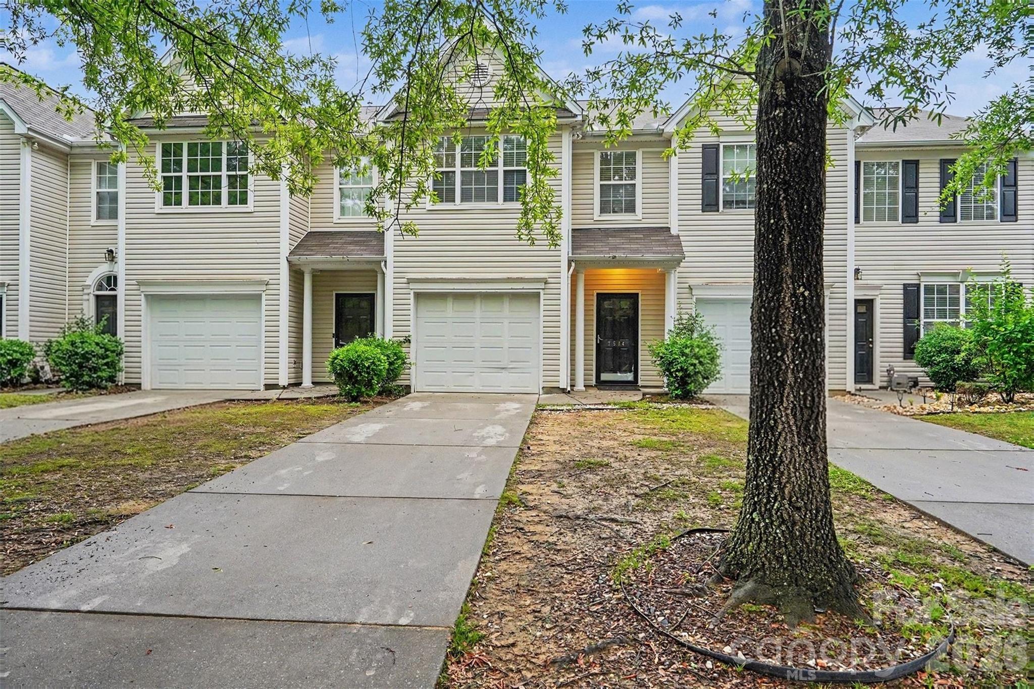 Home for sale at 7514 Abigail Glen Drive, Charlotte, NC — photo 1 of 25