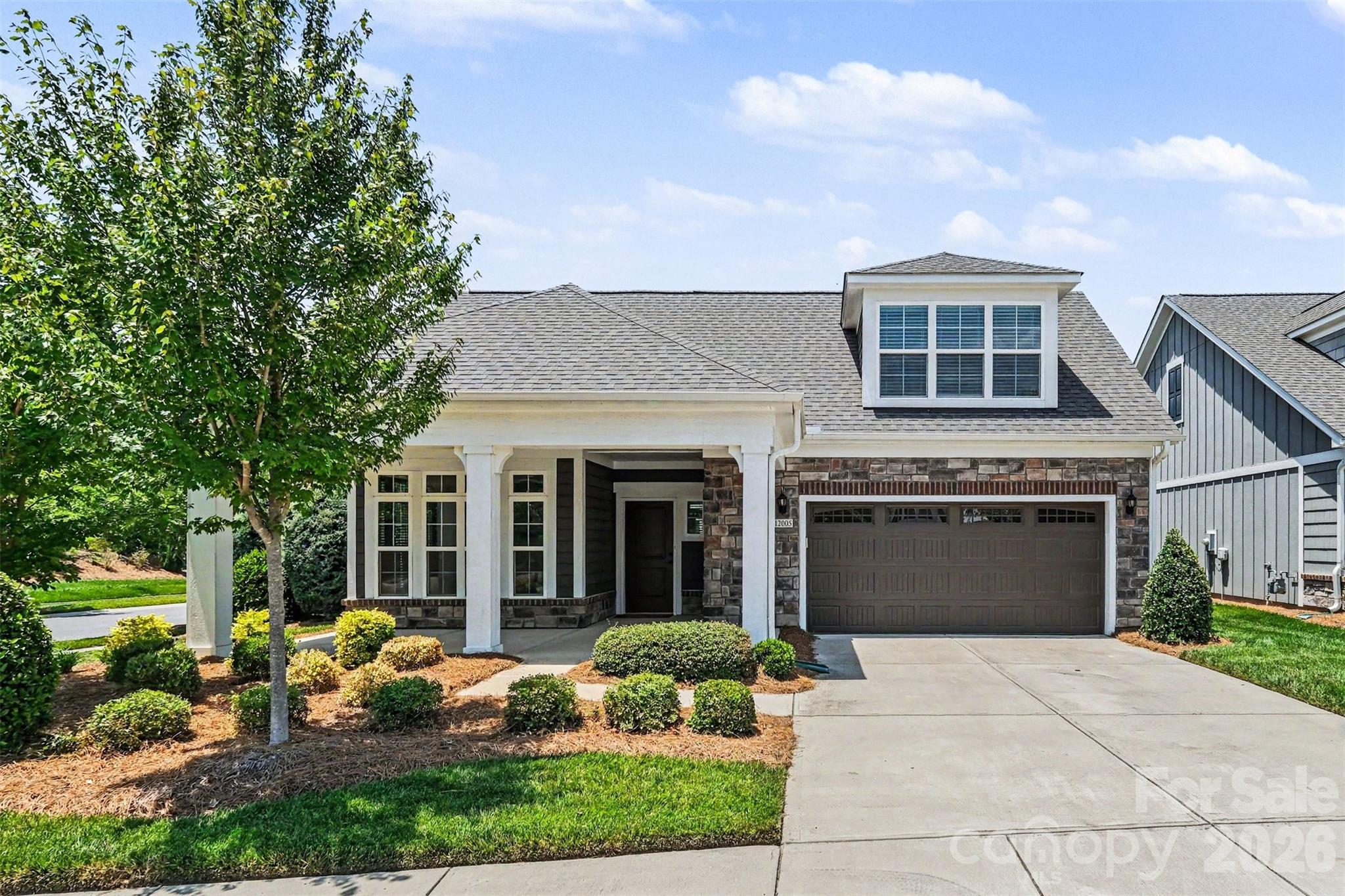 12005 Grove Crossing Drive, Huntersville, NC