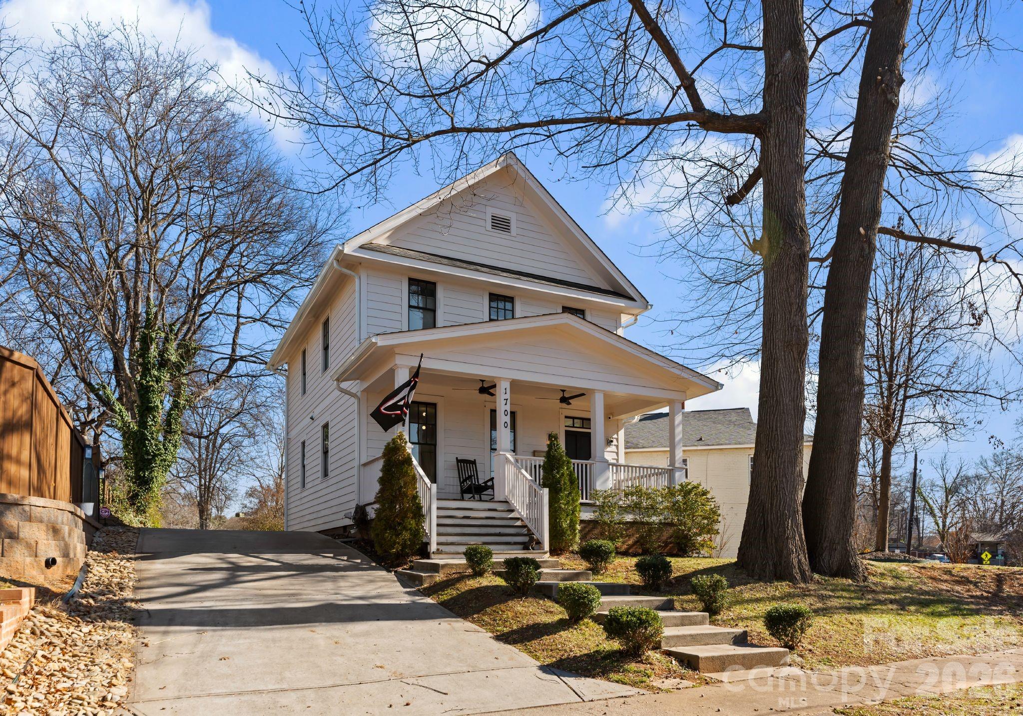 1700 Westbrook Drive, Charlotte, NC - photo 2 of 30