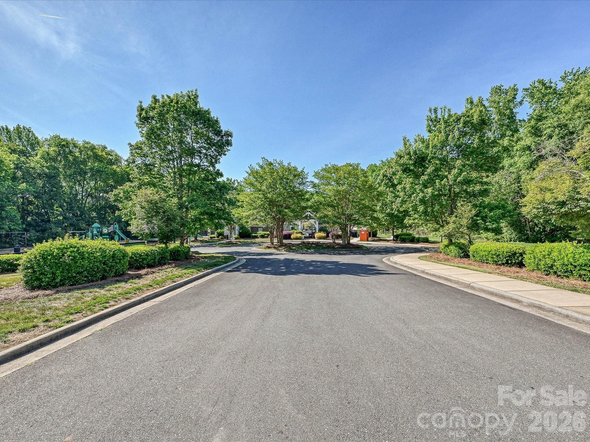 Photo 35 of 9132 Royal Highlands Court, Charlotte, NC