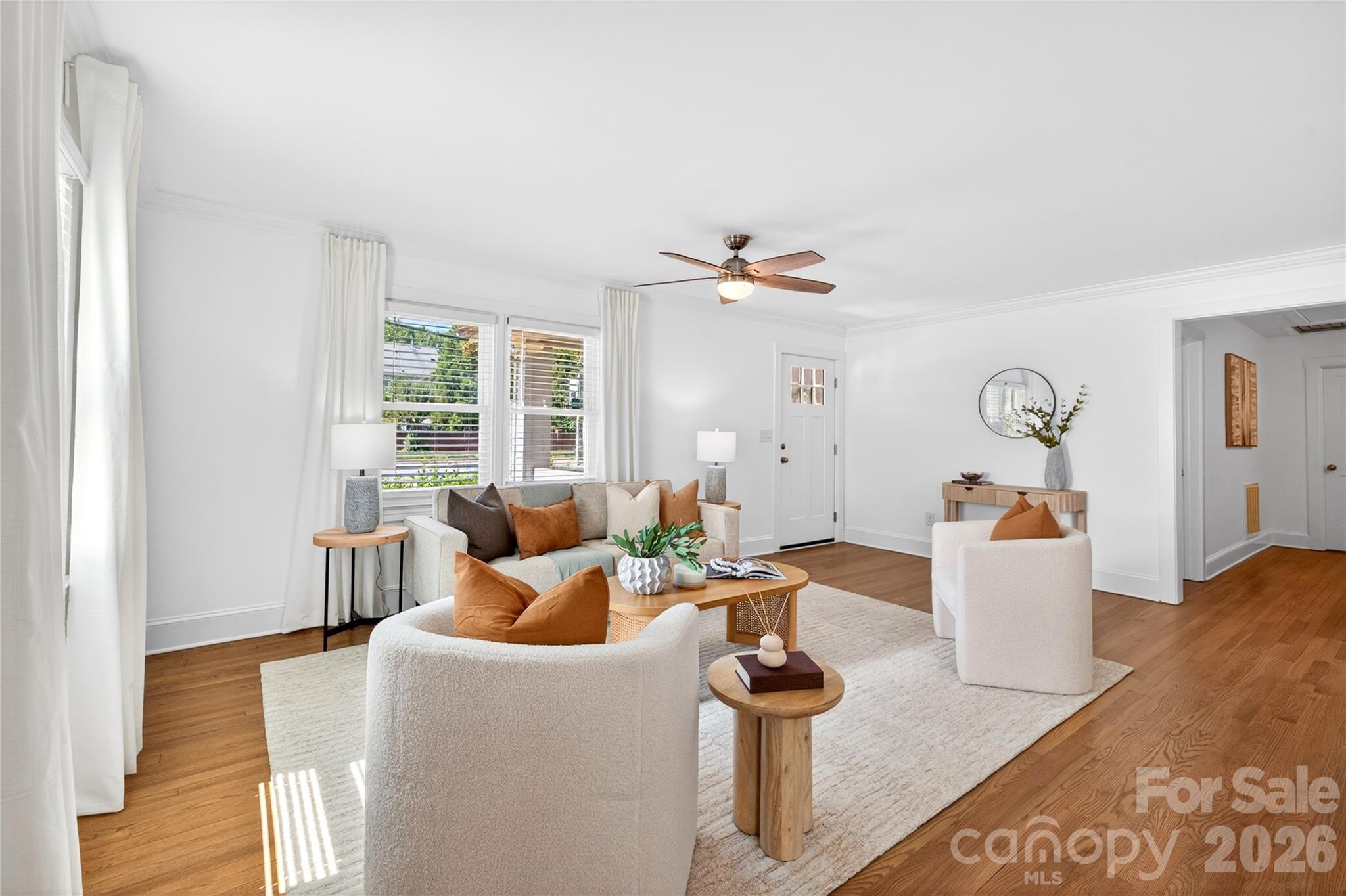 Photo 4 of 1214 N Sharon Amity Road, Charlotte, NC