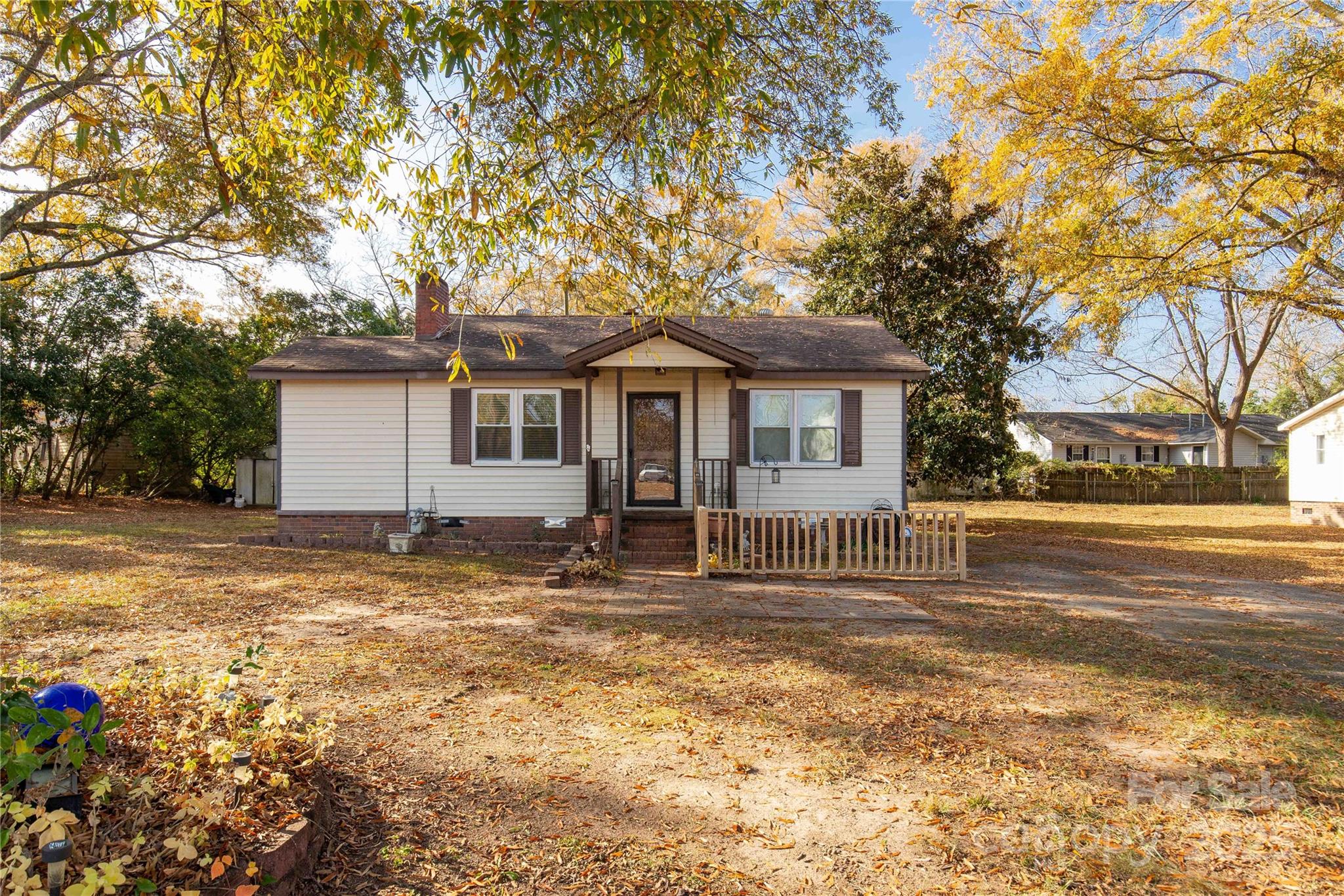 5793 Oak Street, Fort Lawn, SC - photo 2 of 31