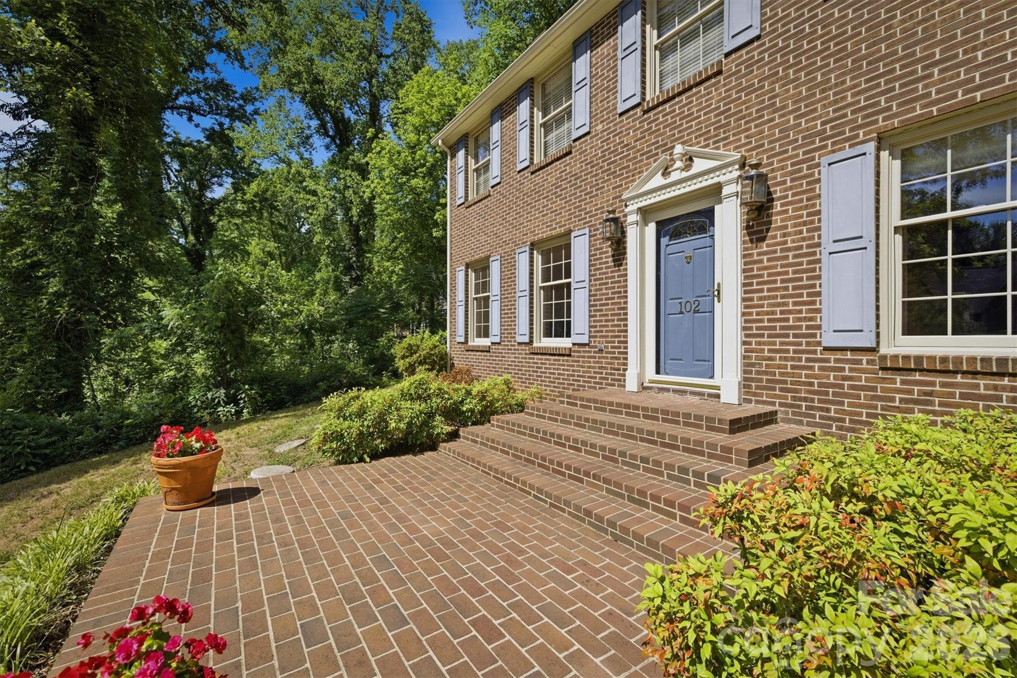 102 Woodland Drive, Morganton, NC - photo 7 of 46