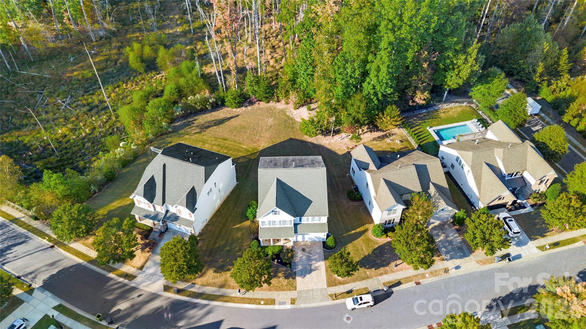 Photo 2 of 15504 Oleander Drive, Charlotte, NC