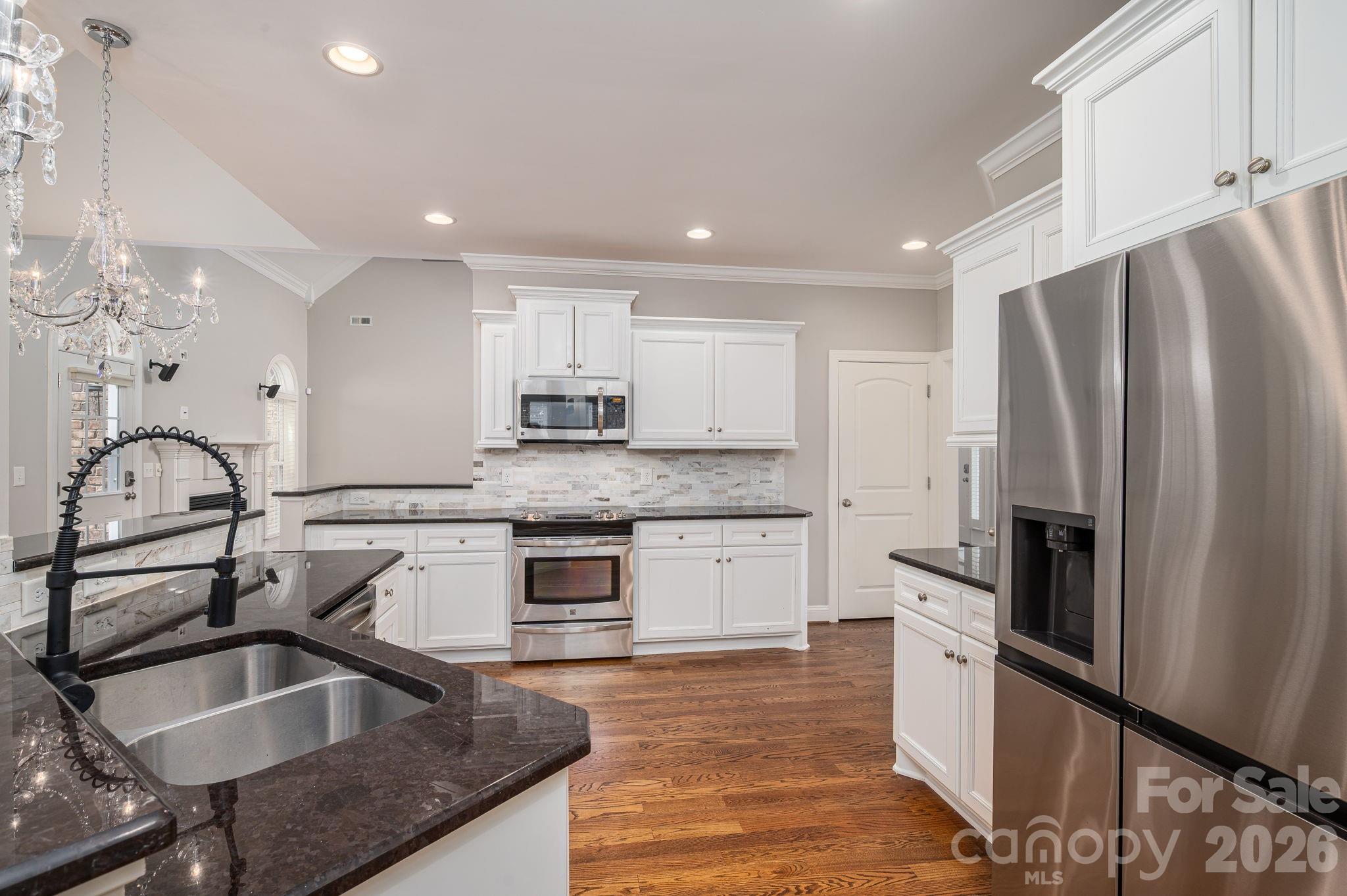 4012 Saint Andrews Court, Cramerton, NC - photo 13 of 49