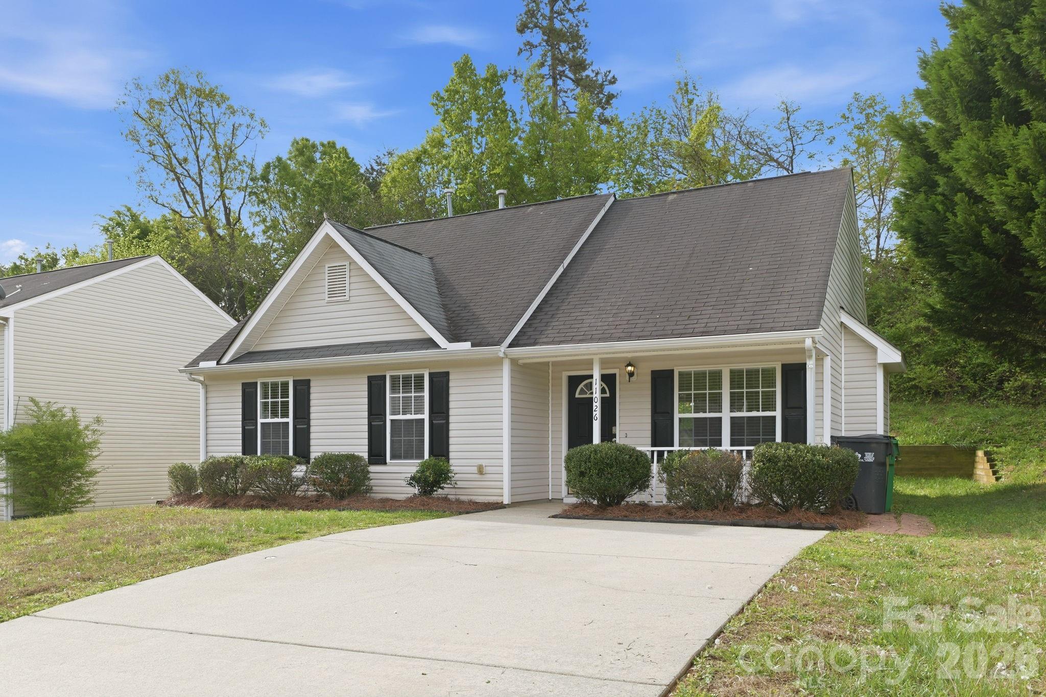 Photo 2 of 11026 Olde English Drive, Charlotte, NC