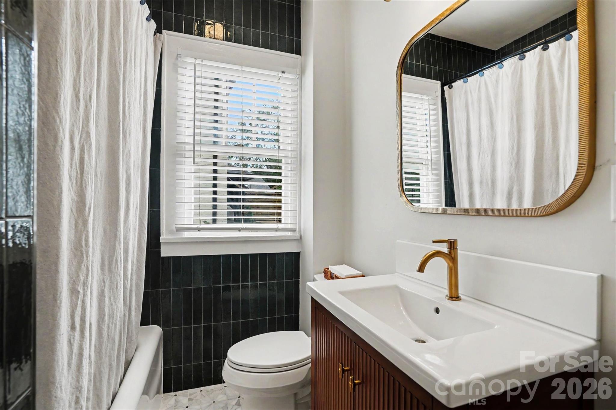 Photo 13 of 2124 Lombardy Circle, Charlotte, NC