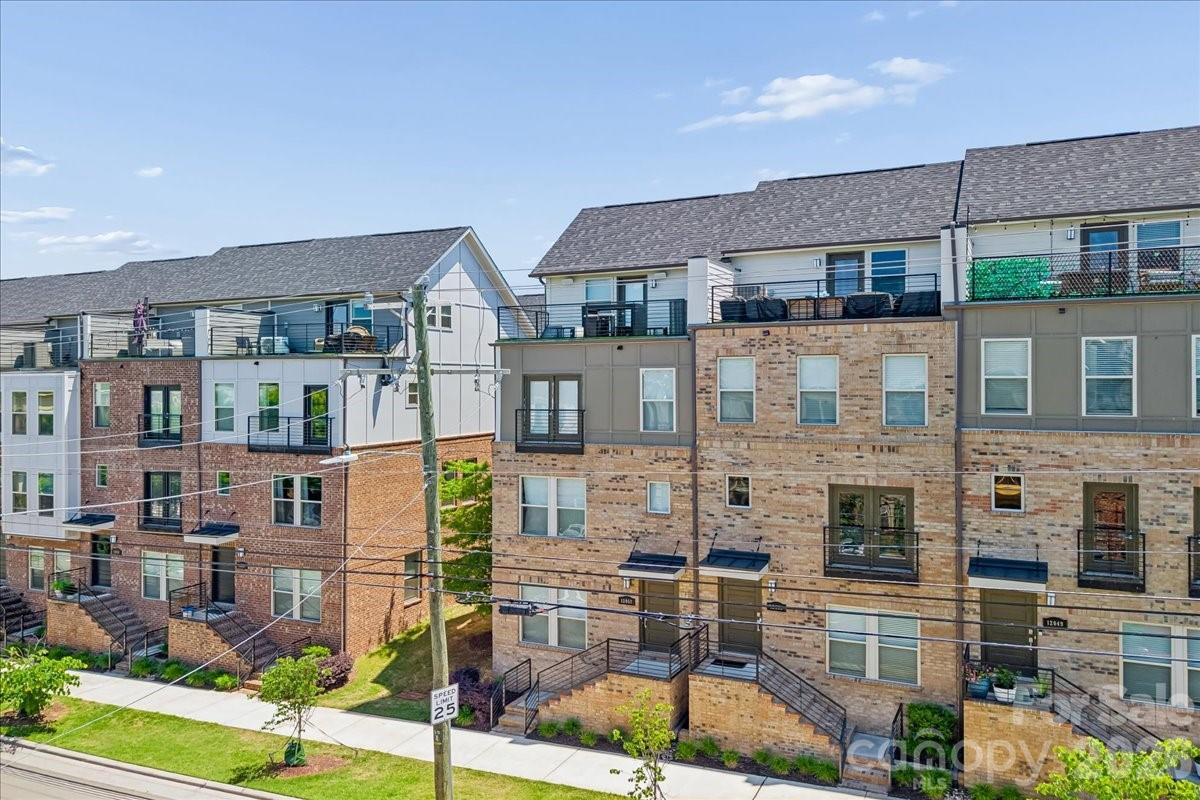 Photo 3 of 12057 Brooklyn Avenue, Charlotte, NC