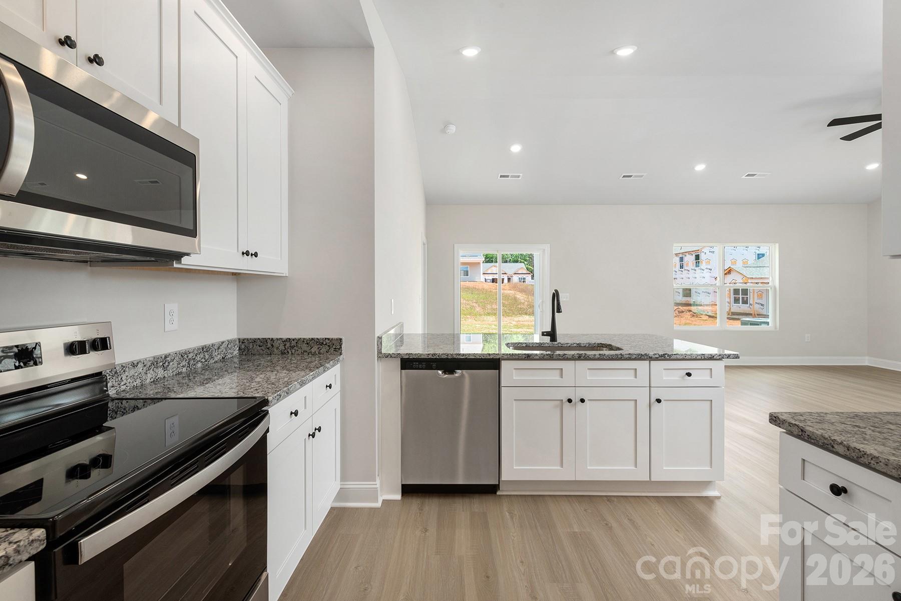Photo 7 of 6623 Fairford Drive, Charlotte, NC