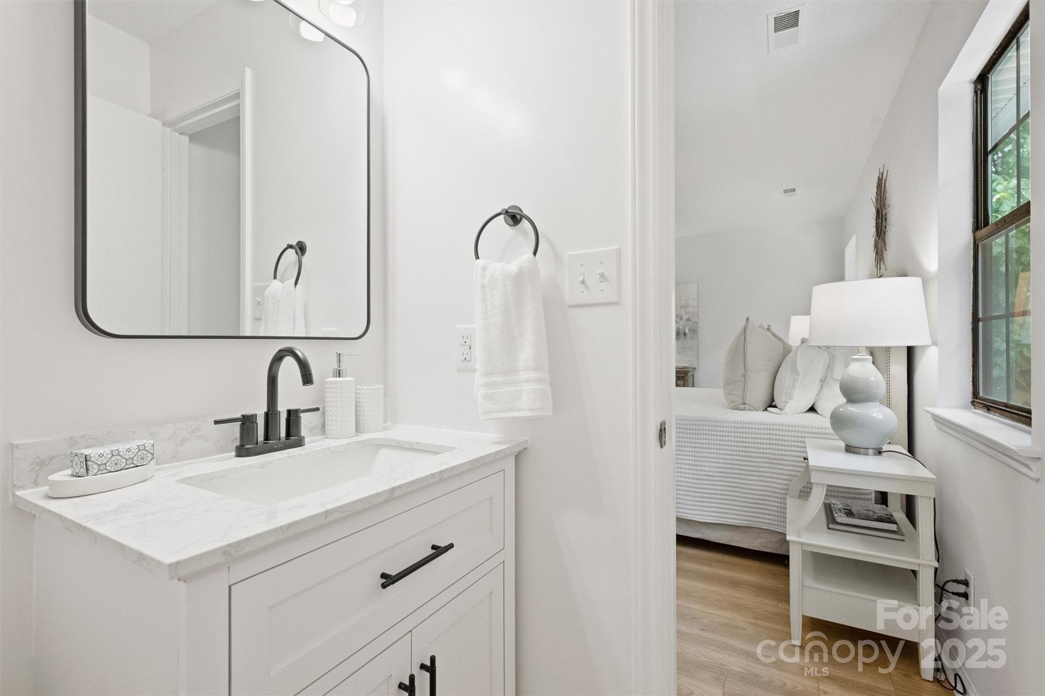 6115 Coltswood Court, Charlotte, NC - photo 24 of 39