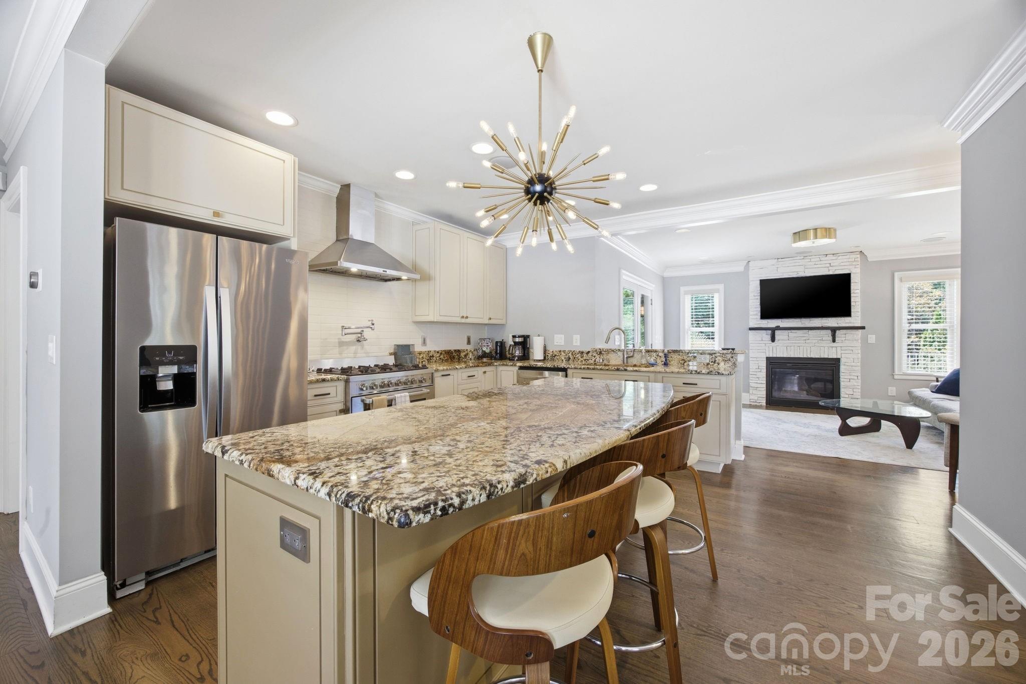 Photo 8 of 3220 Commonwealth Avenue, Charlotte, NC