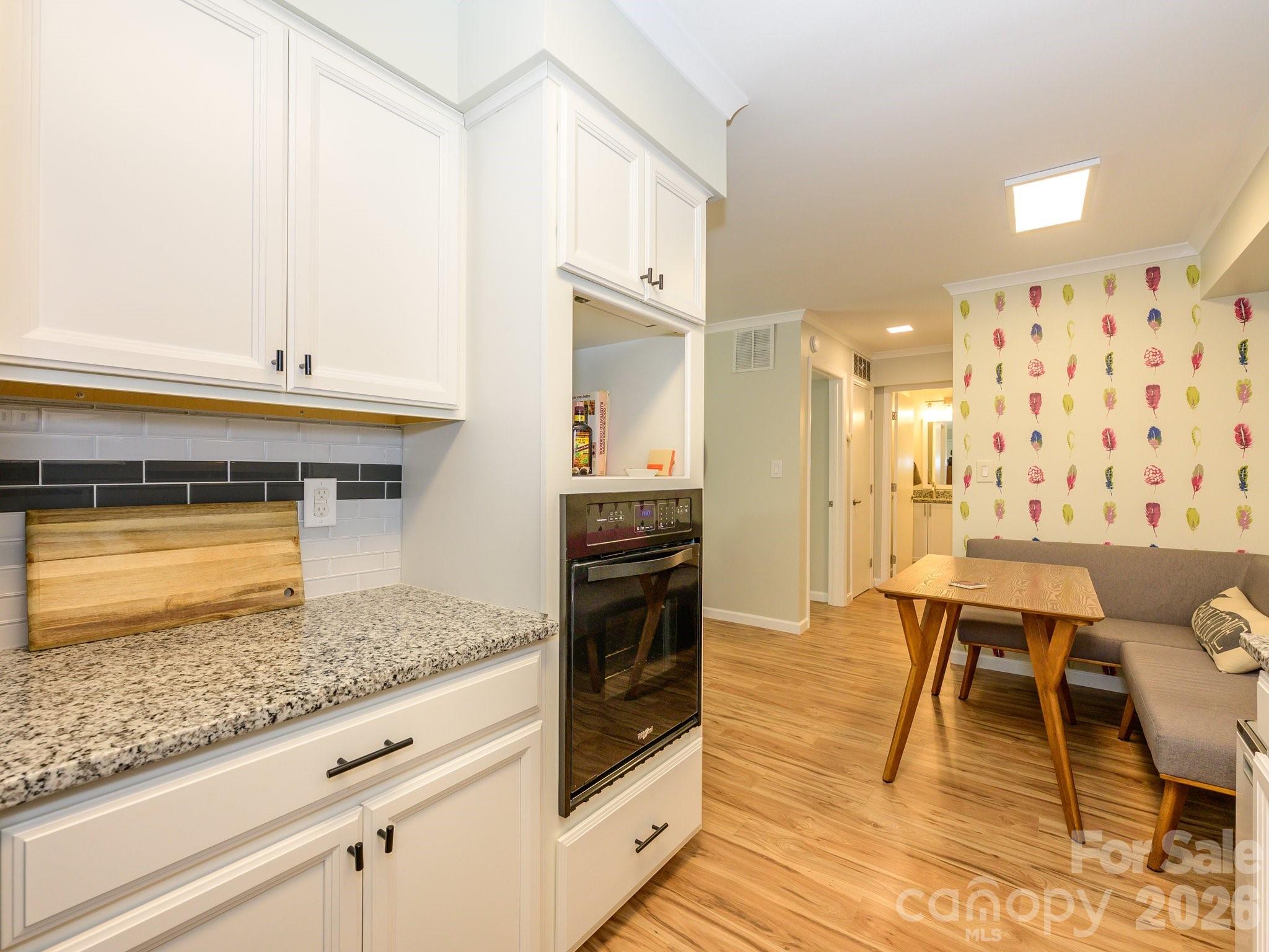 Photo 9 of 4743 Hedgemore DriveL, Charlotte, NC