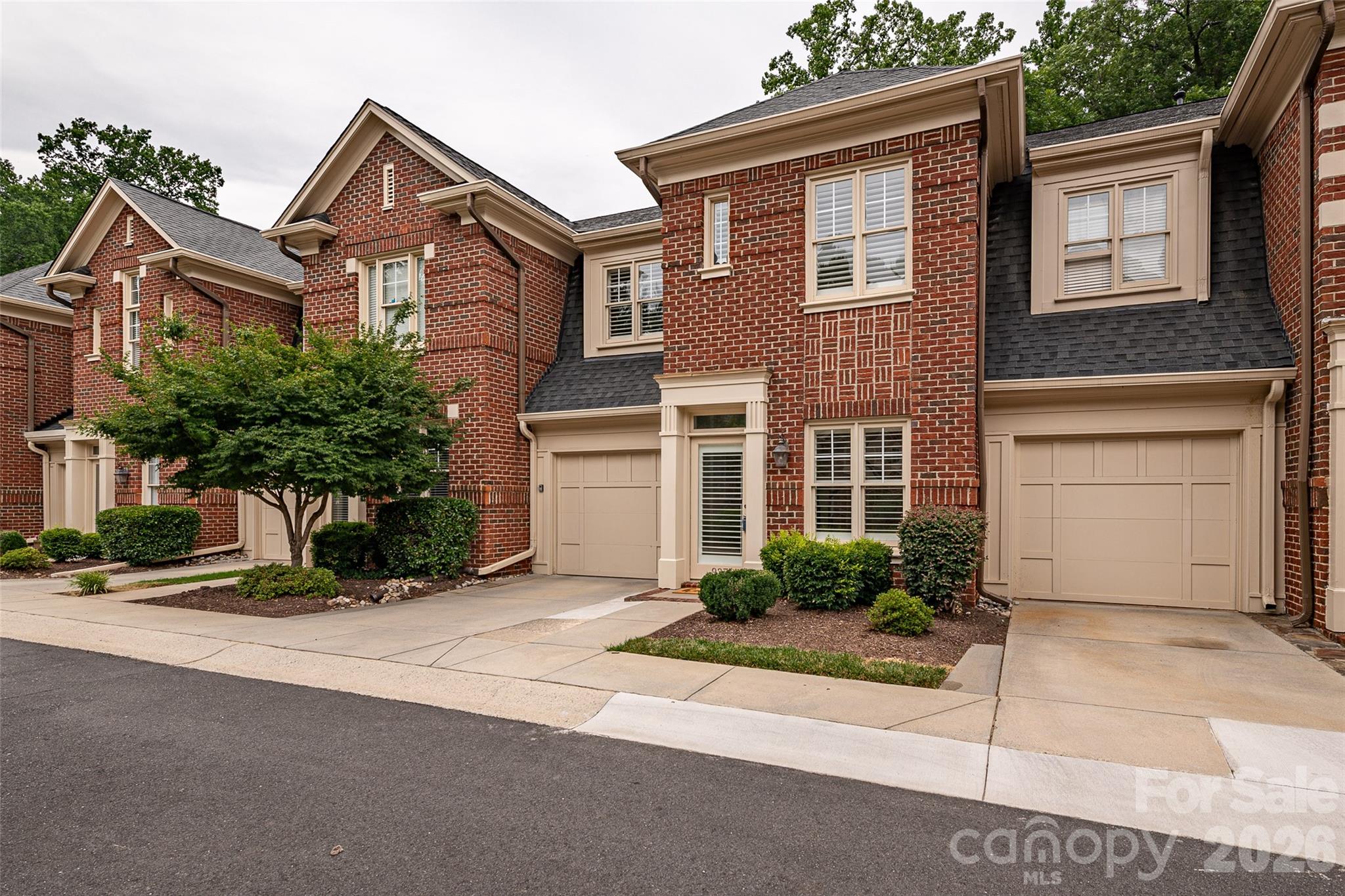 Photo 2 of 937 Park Slope Drive, Charlotte, NC