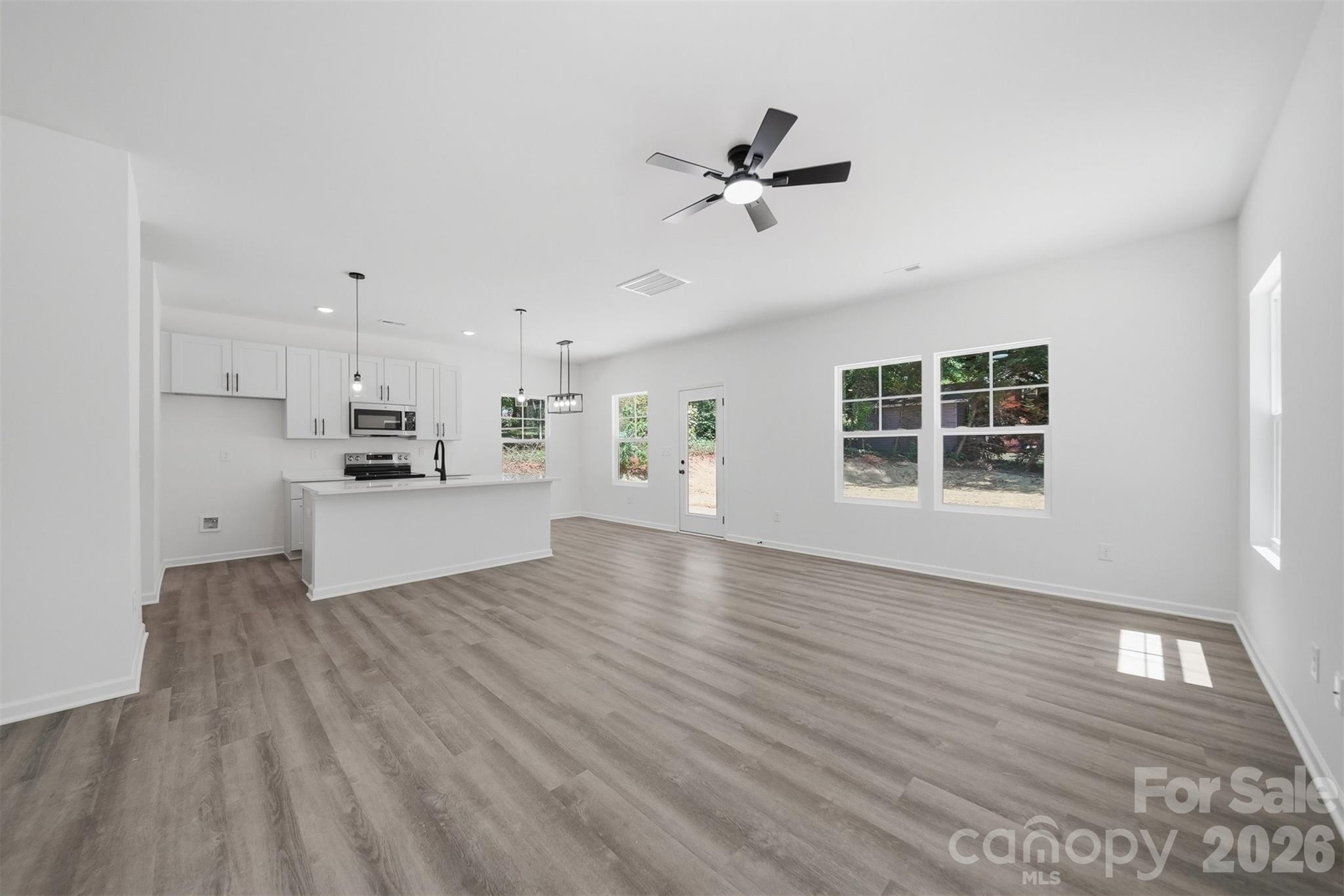 Photo 4 of 215 Edgewood Circle, Morganton, NC