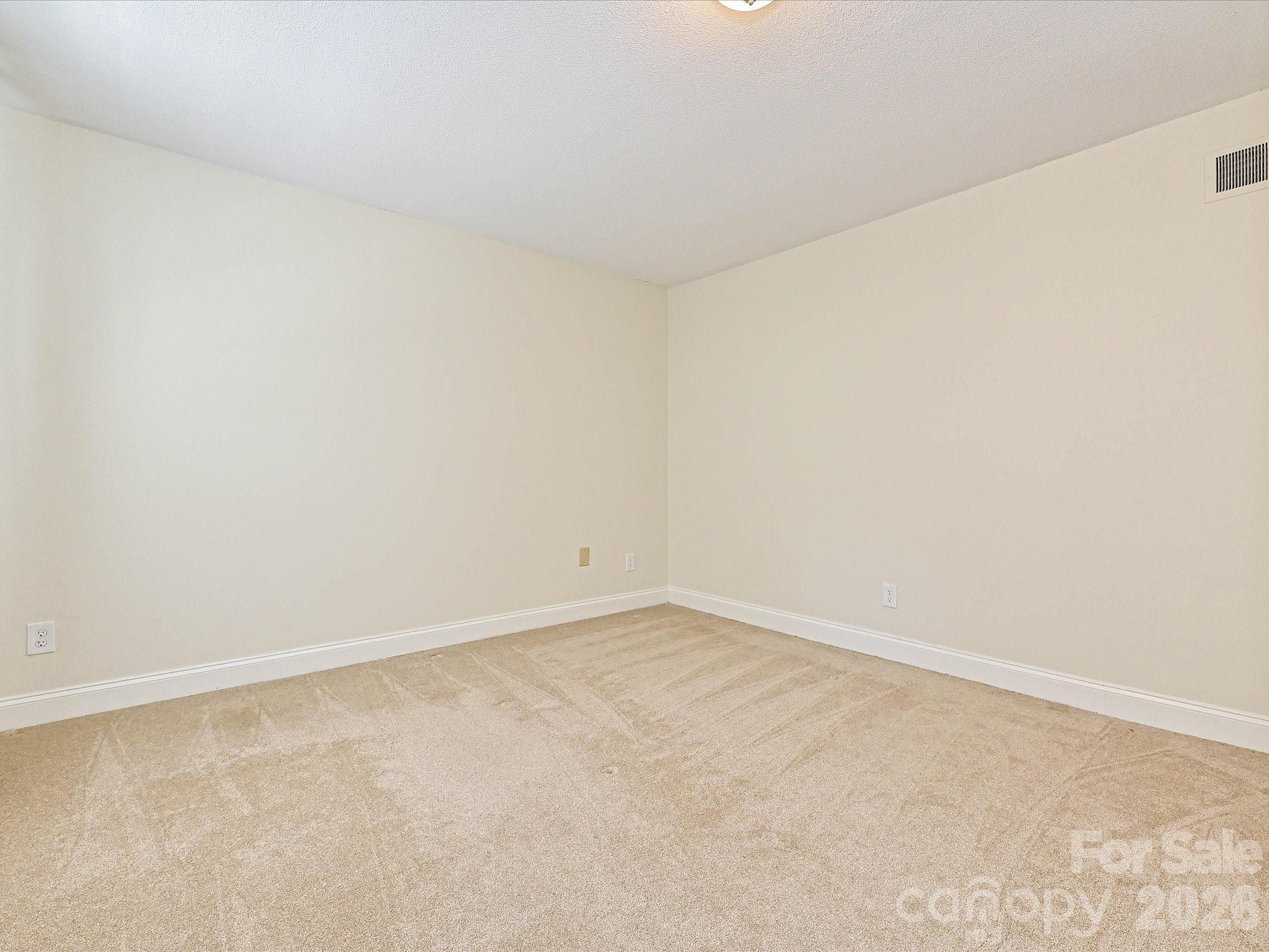 Photo 20 of 4611 Hedgemore DriveJ, Charlotte, NC