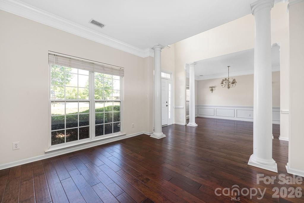 9512 Autumn Applause Drive, Charlotte, NC - photo 6 of 49
