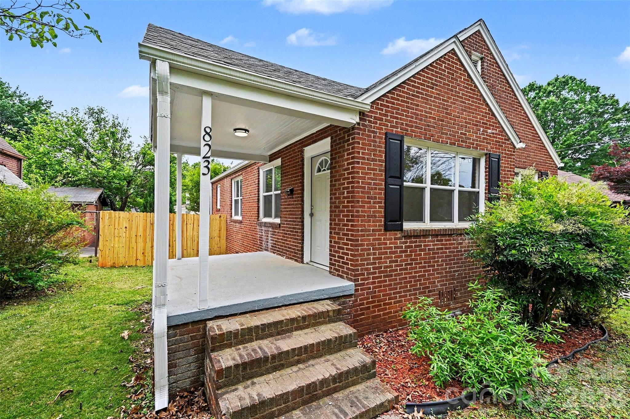 Photo 4 of 823 Lincolnton Road, Salisbury, NC
