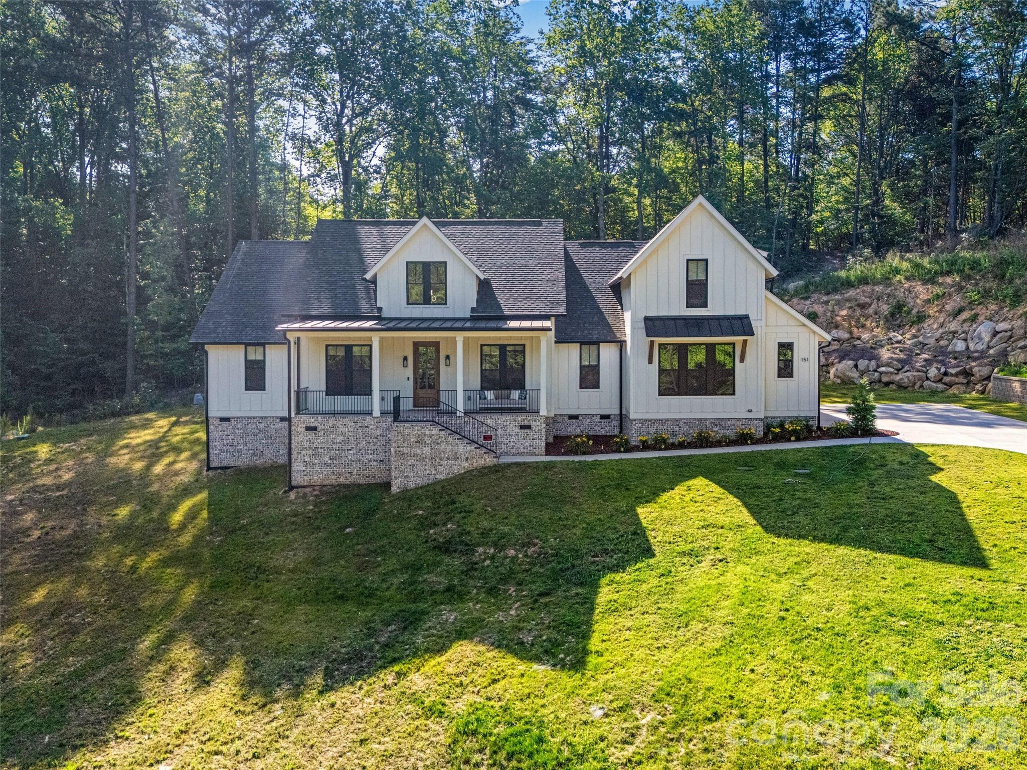 151 Greenbay Road, Mooresville, NC - photo 1 of 46