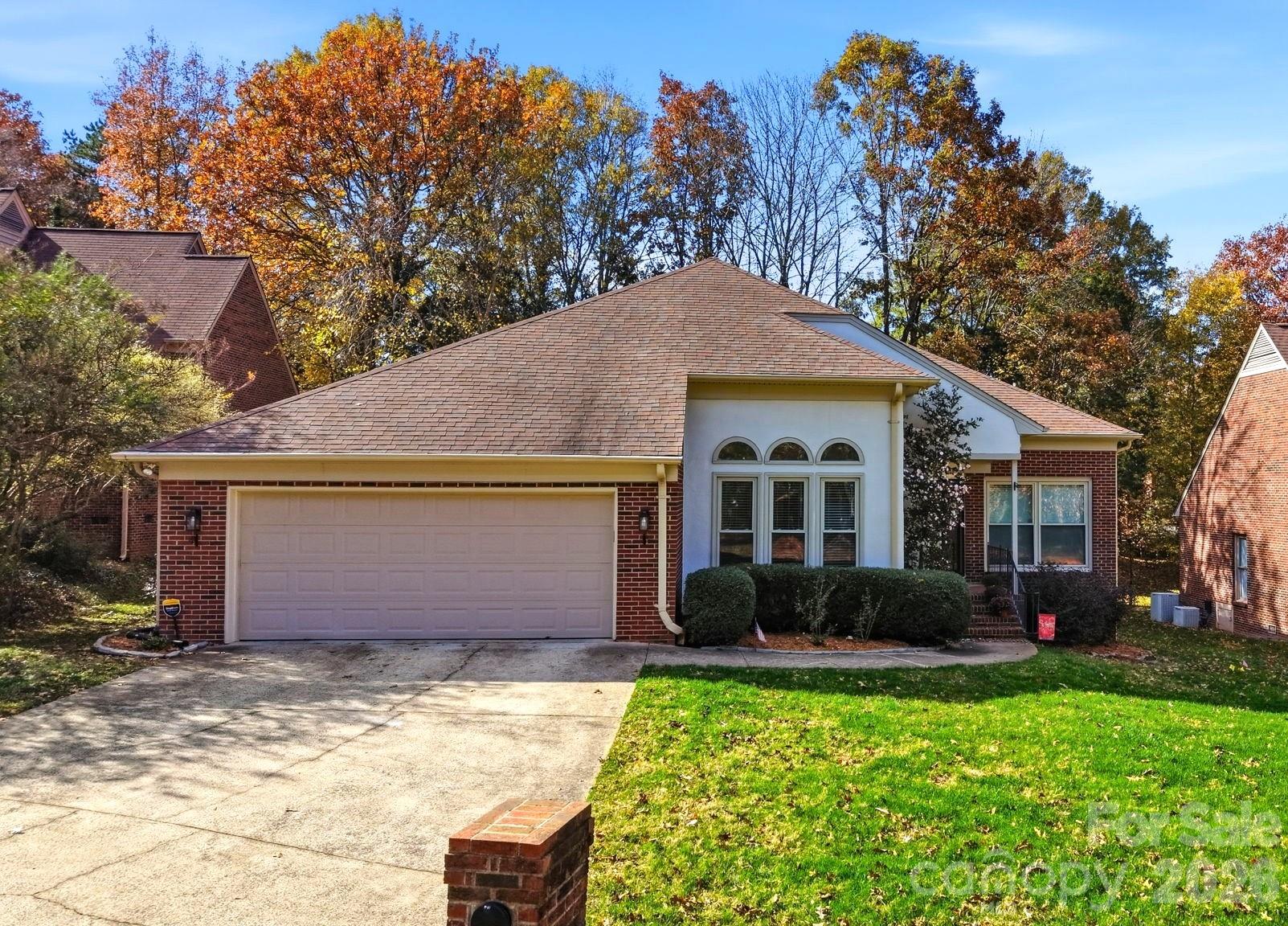 Home for sale at 5204 Tedorill Lane, Charlotte, NC — photo 1 of 36