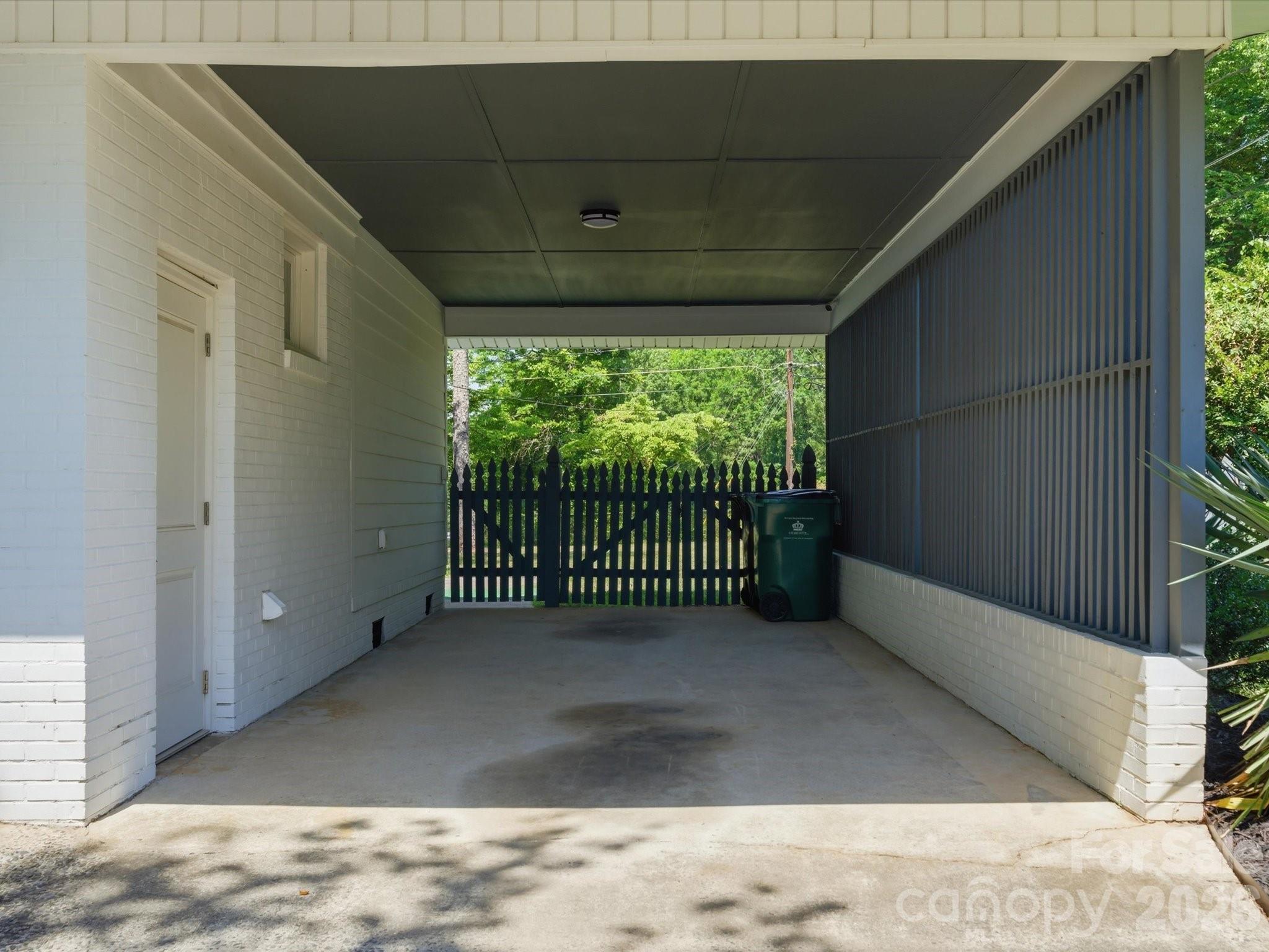 Photo 37 of 3633 Rosehaven Drive, Charlotte, NC