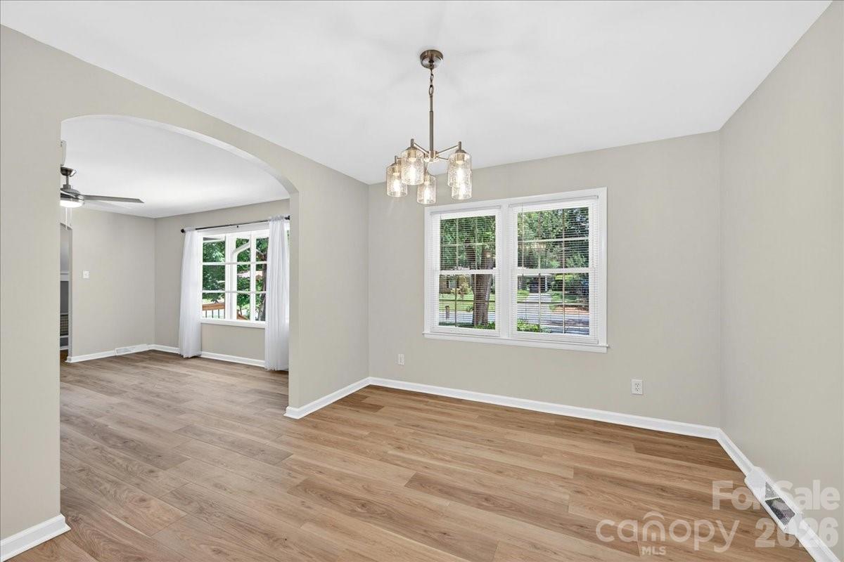 6018 Donegal Drive, Charlotte, NC - photo 12 of 49