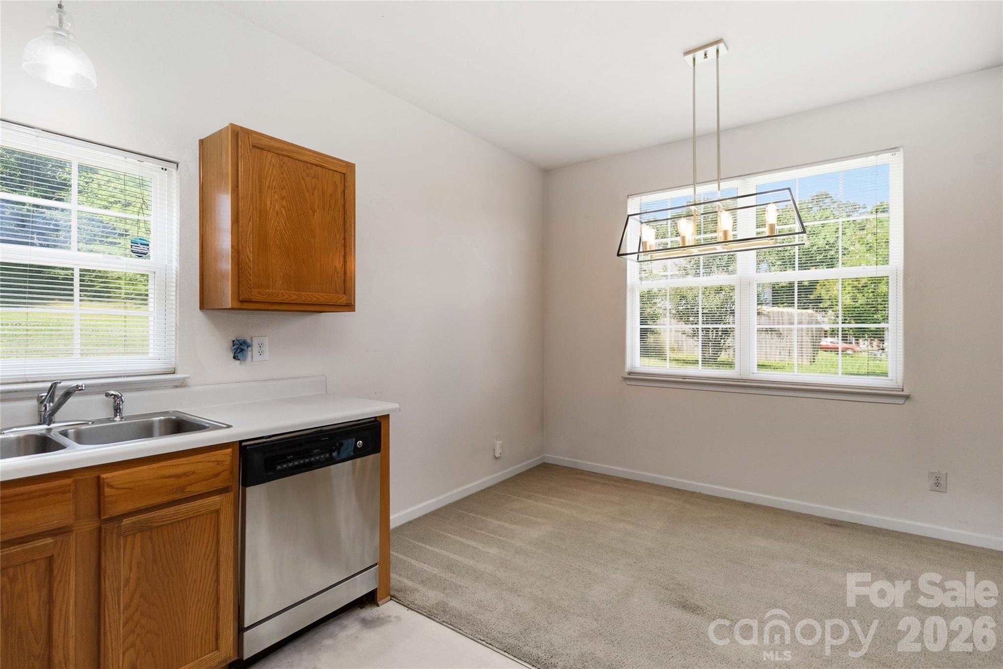 Photo 11 of 740 Aberdeen Glen Place, Charlotte, NC