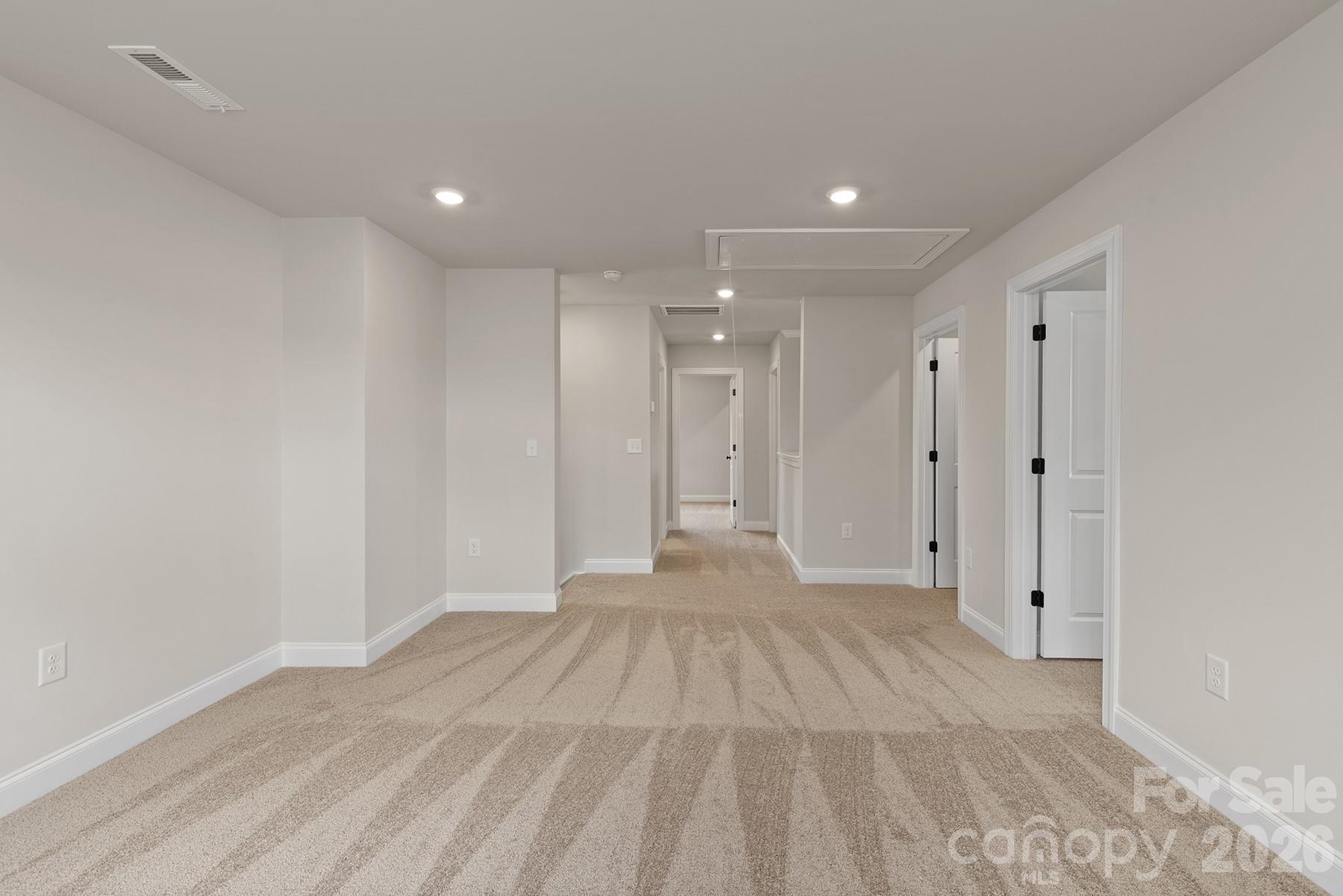 Photo 8 of 6710 Fairford Drive, Charlotte, NC