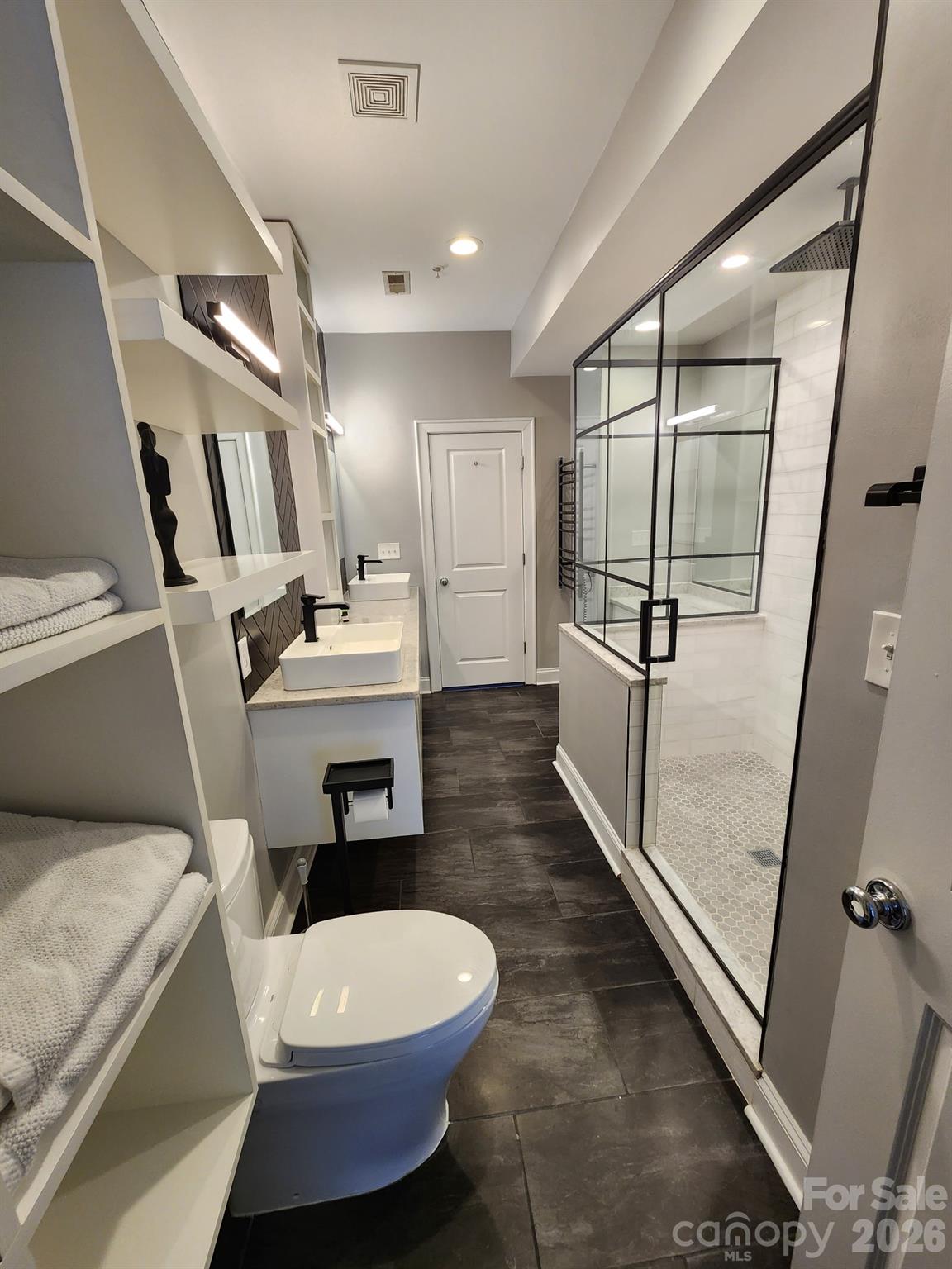 Photo 9 of 638 E 10th Street, Charlotte, NC