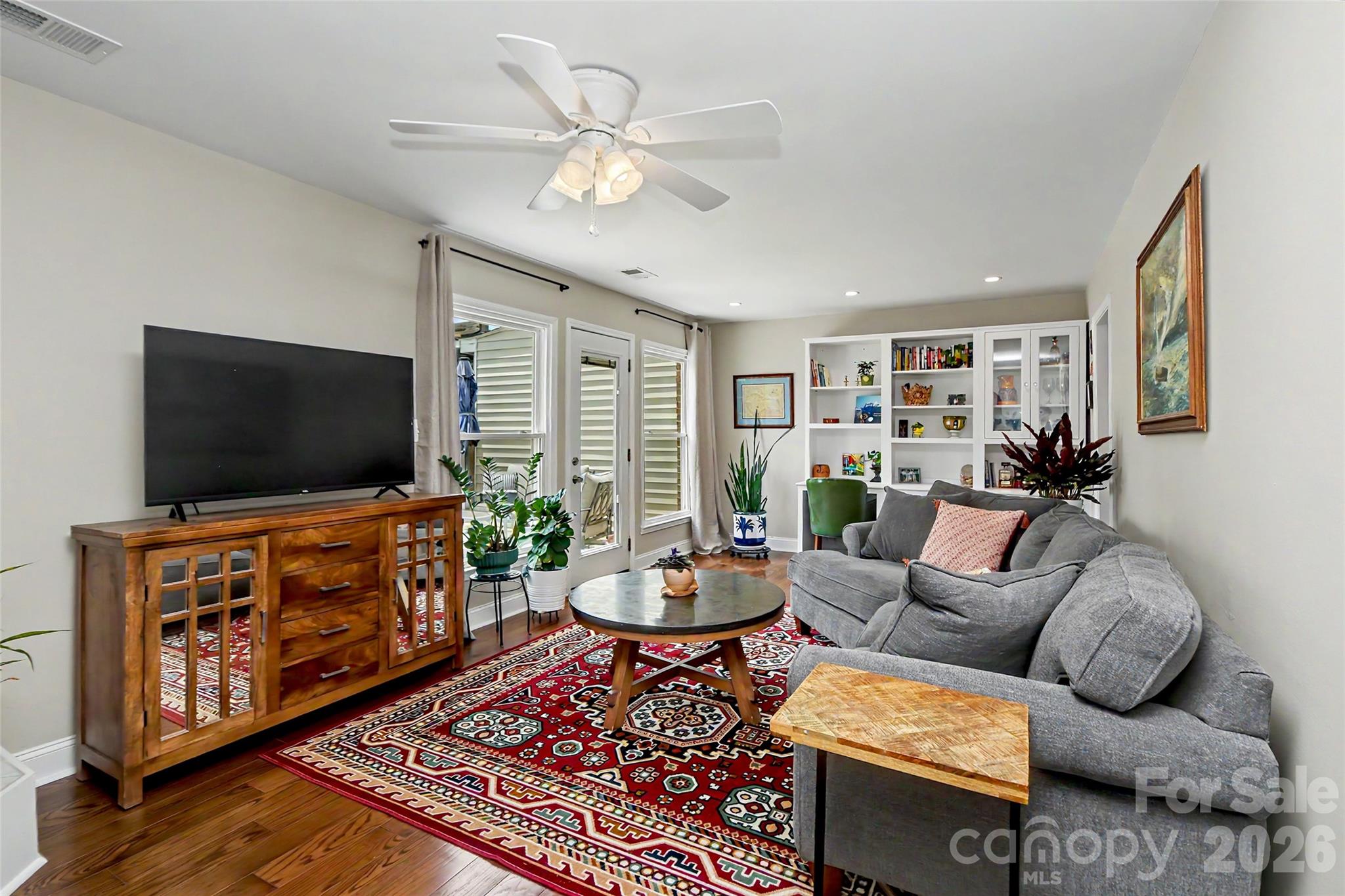 Photo 2 of 8333 Knights Bridge Road, Charlotte, NC