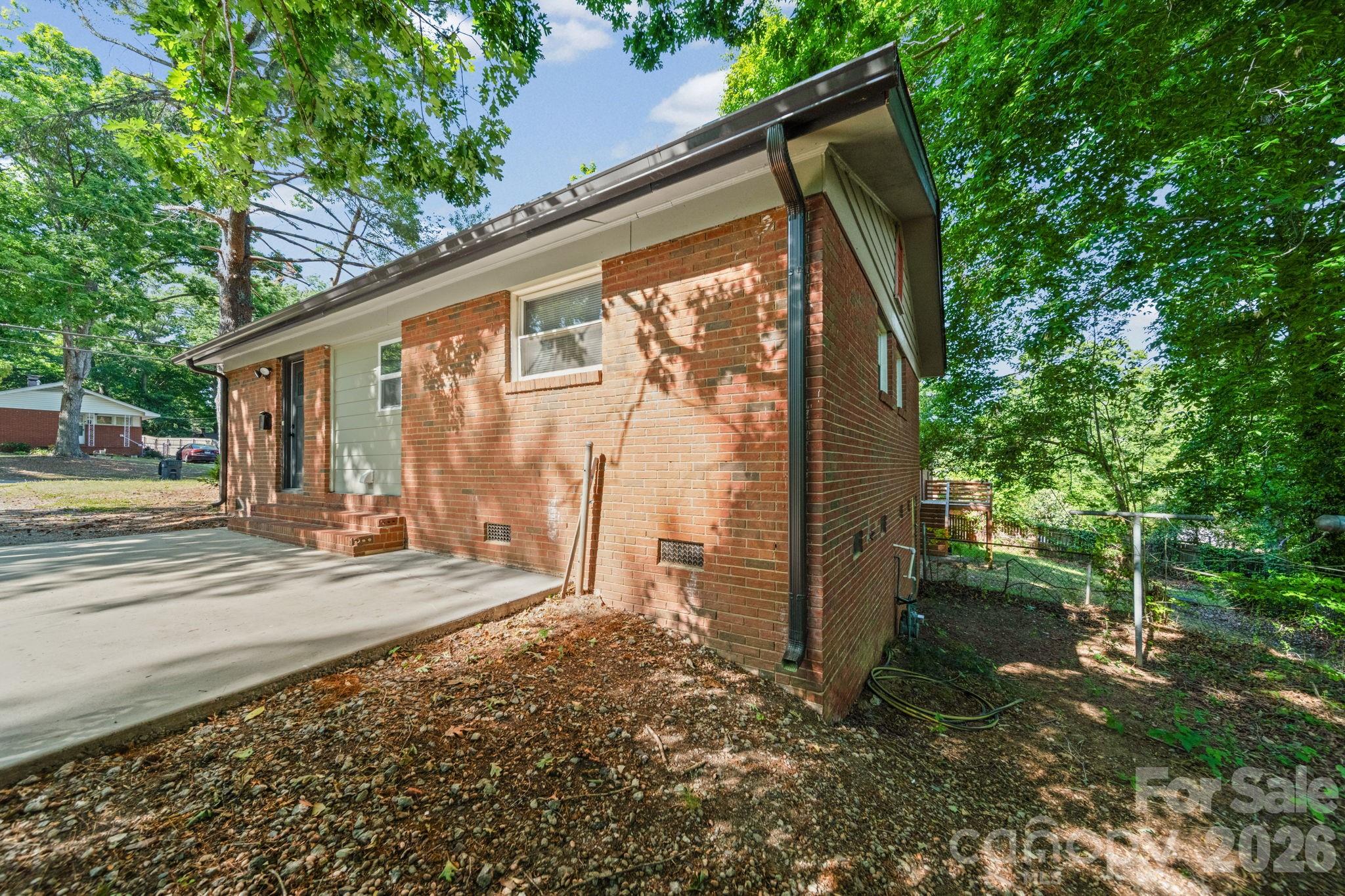 Photo 31 of 5045 Curtiswood Drive, Charlotte, NC