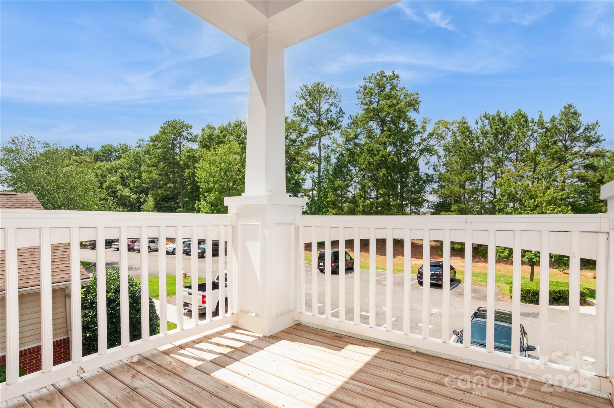 Photo 2 of 11863 Ridgeway Park Drive, Charlotte, NC