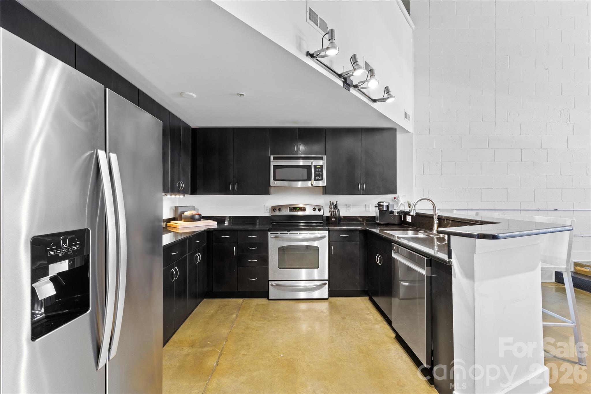 Photo 10 of 925 Westmere Avenue, Charlotte, NC