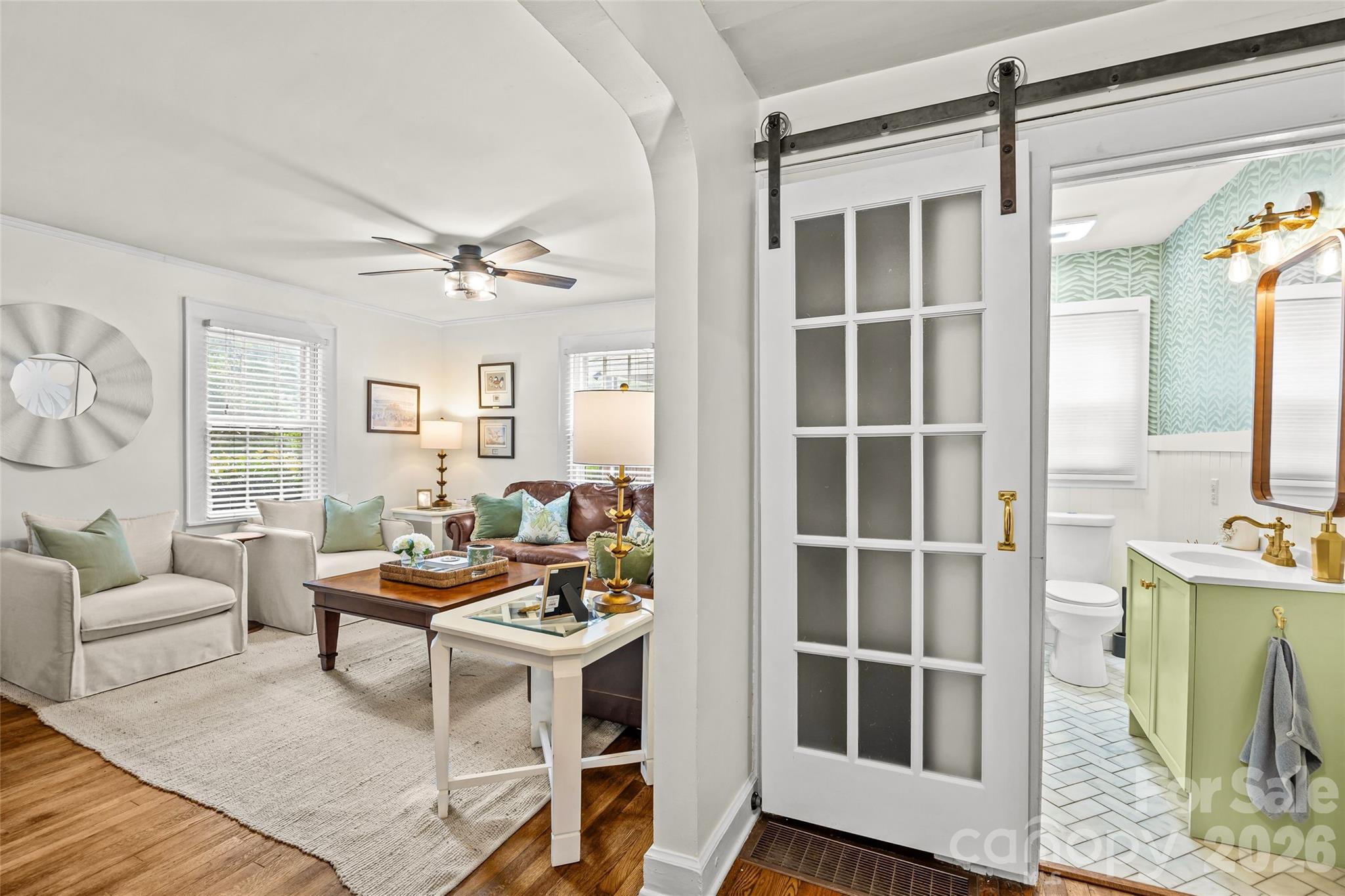 Photo 8 of 3225 Commonwealth Avenue, Charlotte, NC