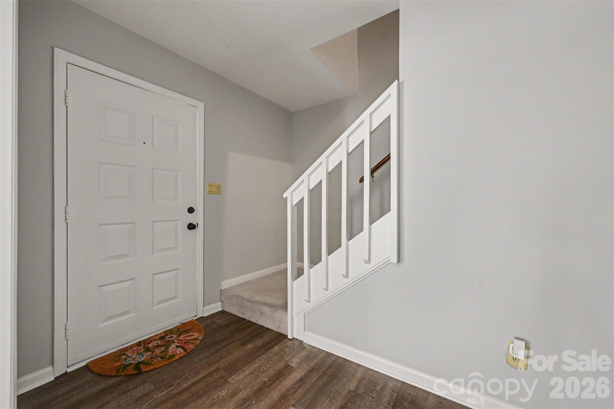 Photo 5 of 611 Mattingwood Drive, Charlotte, NC